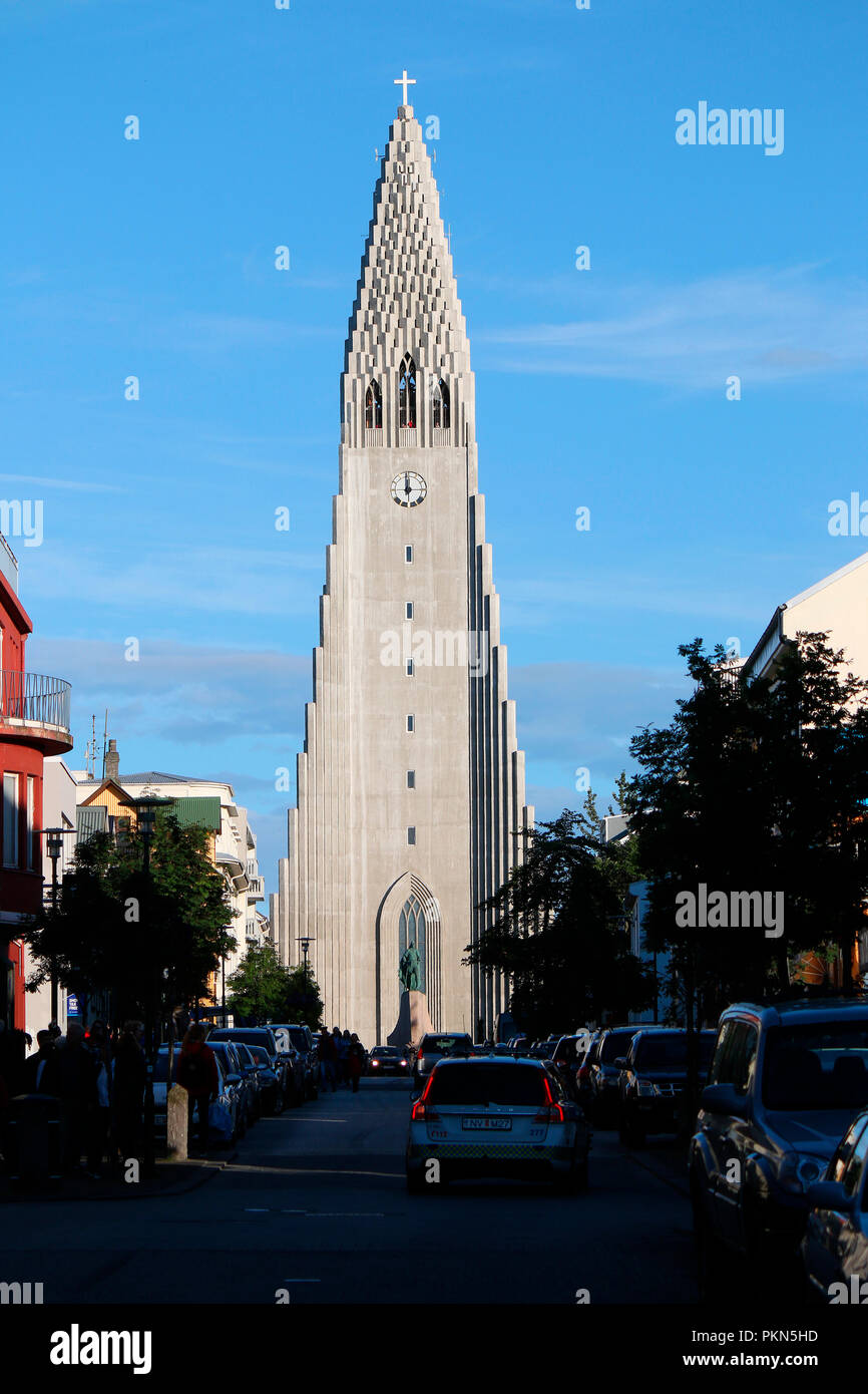 Hallgrimskirkja (Hallgrimskirche), Reykjavik, Island Stock Photo - Alamy