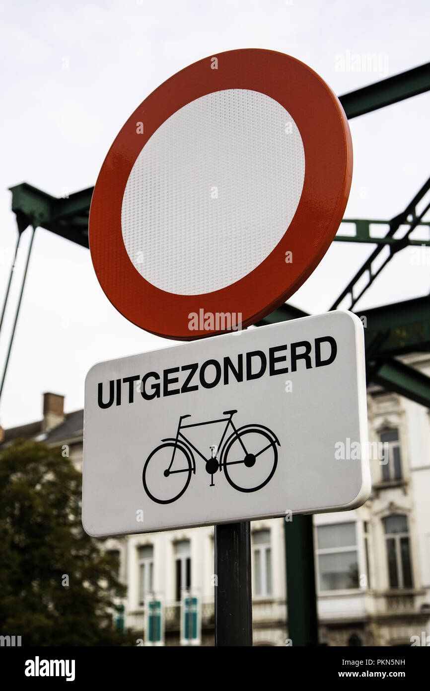 Bicycle sign with arrow, detail of information, transport Stock Photo ...