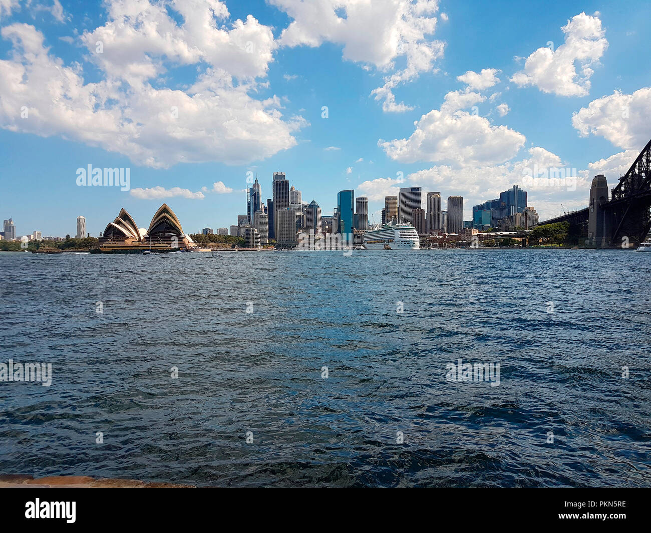 das Opernhaus von Sydney, Harbour Bridge, Australien/ the Opera House ...