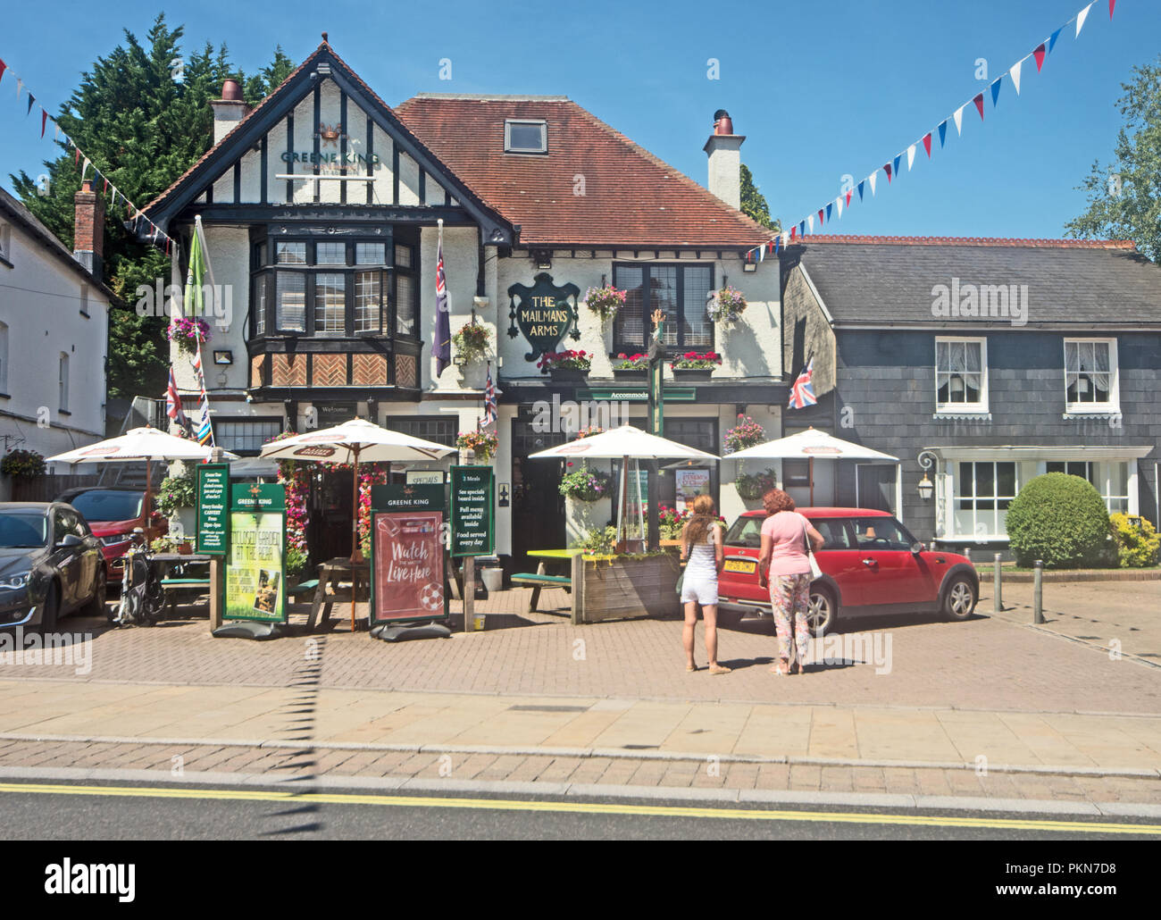 Lymington high street hi-res stock photography and images - Alamy