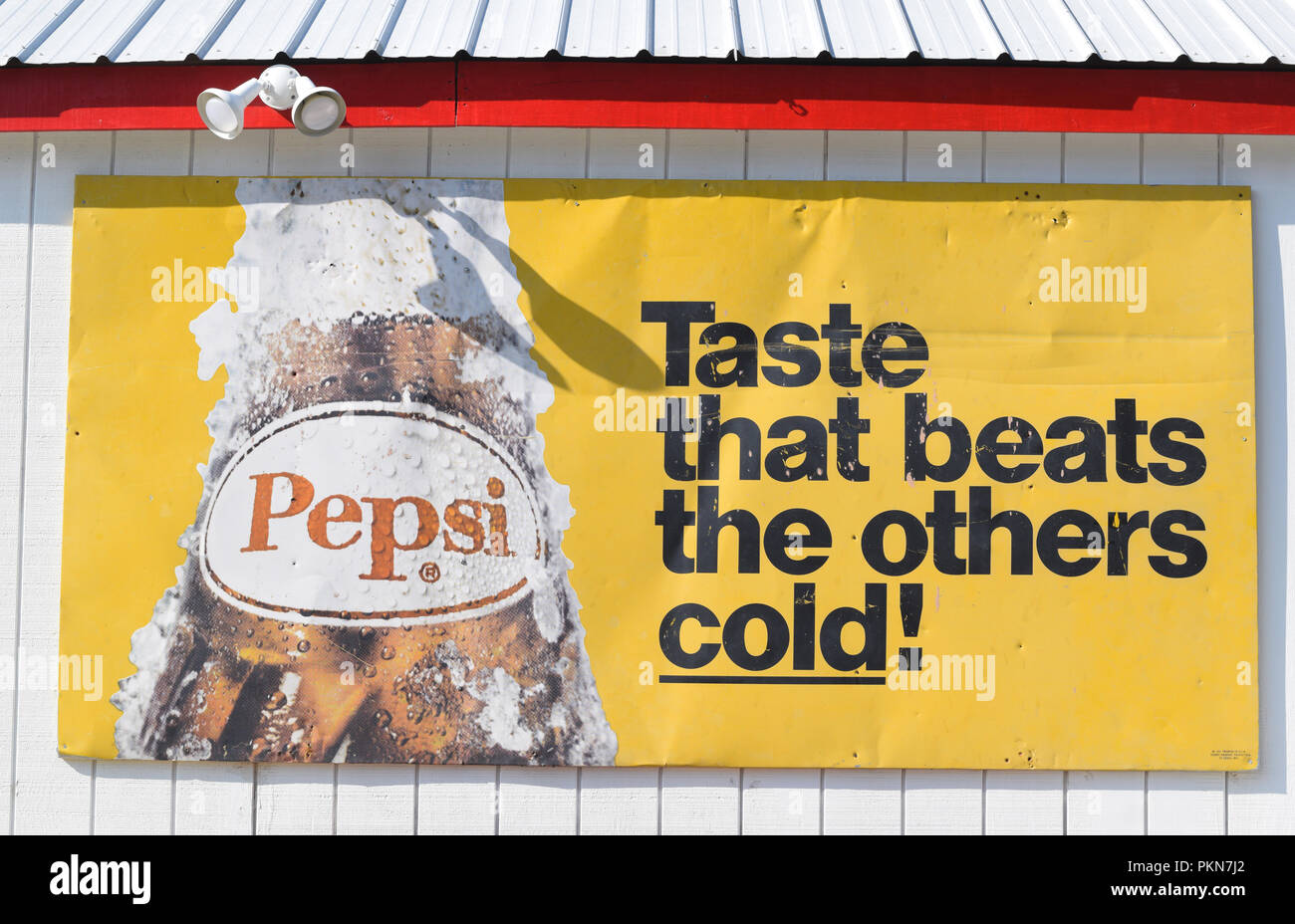 Vintage Pepsi advert featuring an icy cold bottle of Pepsi Stock Photo ...