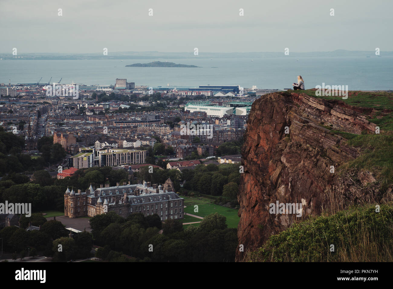 Edinburgh castle from above hi-res stock photography and images - Alamy