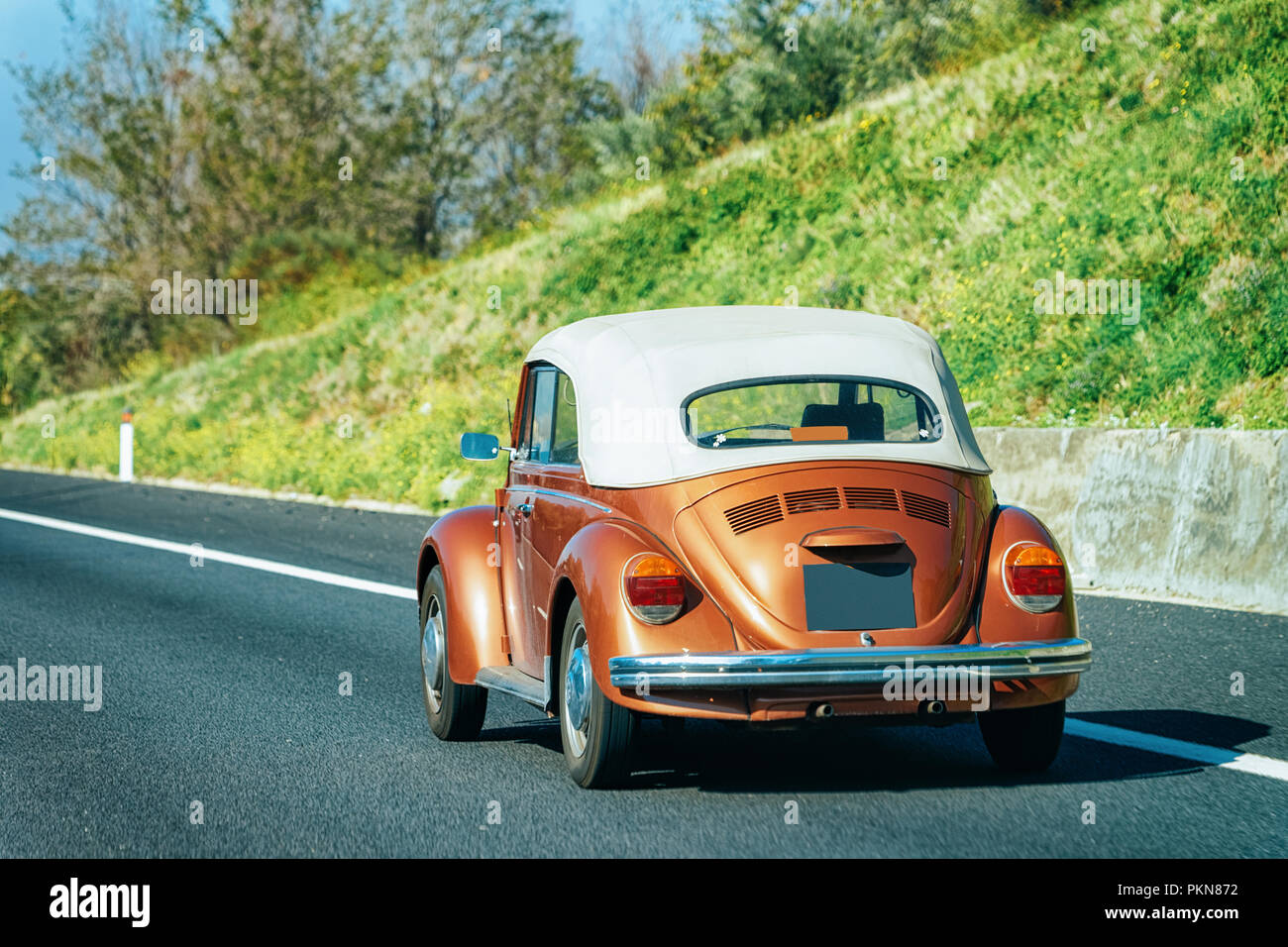 Convertable car front view hi-res stock photography and images - Alamy