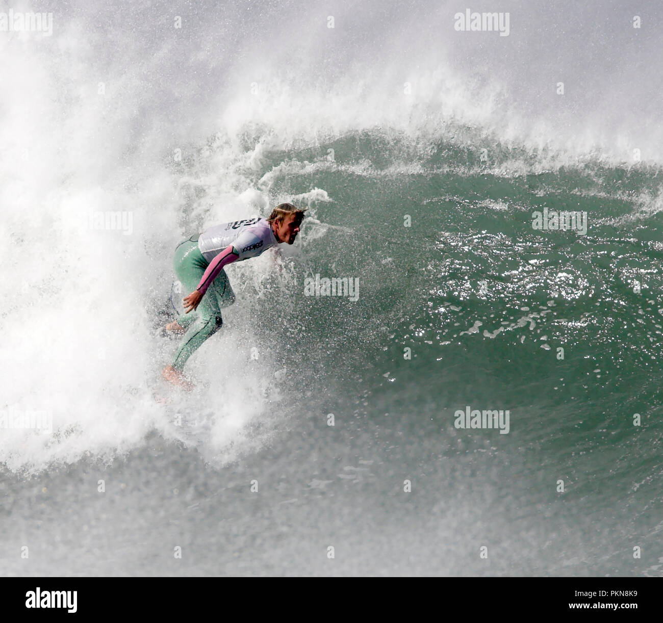 Fistral perfect waves hi-res stock photography and images - Alamy