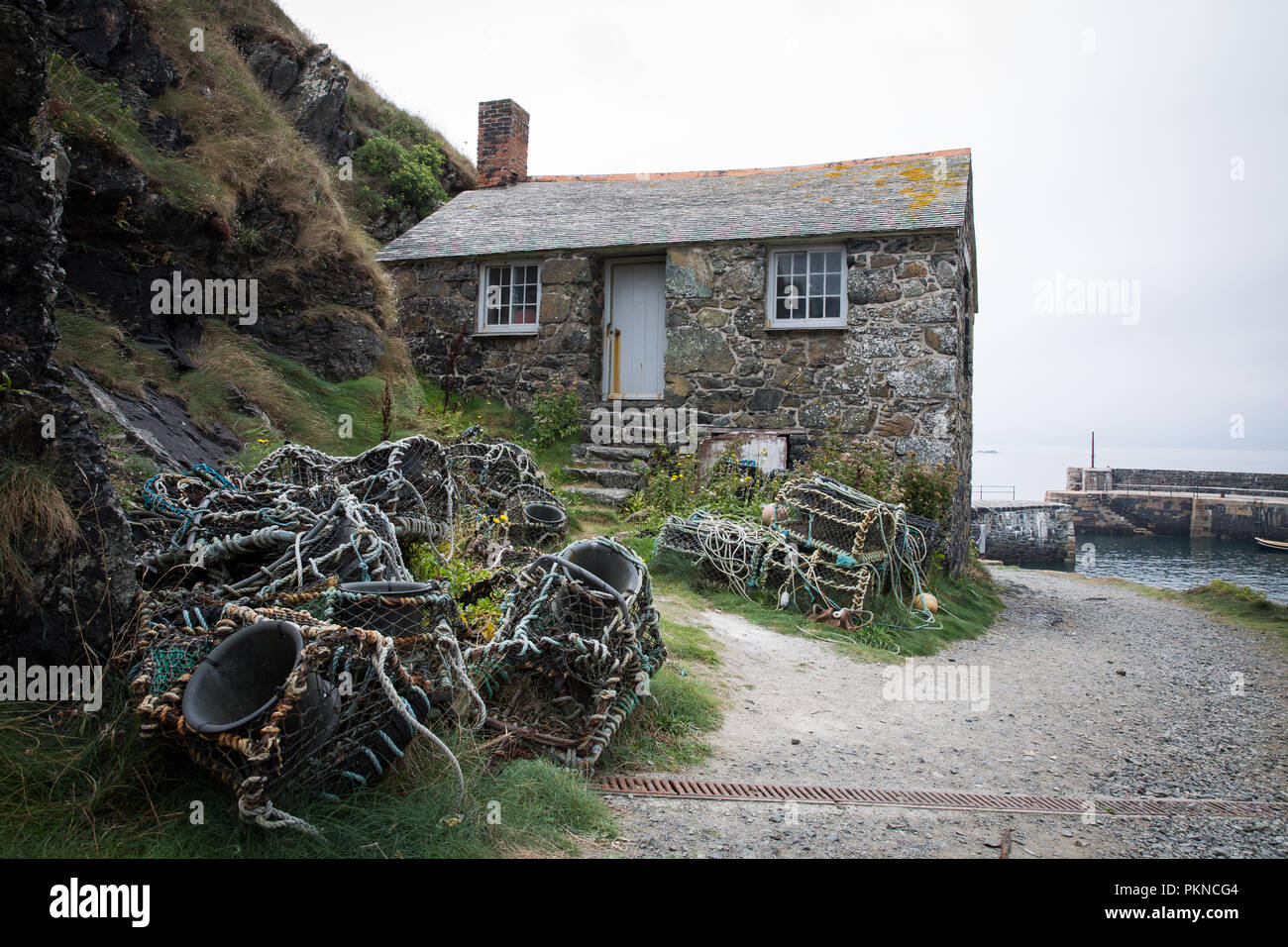 Traditional fishermans cottage hi-res stock photography and images - Alamy