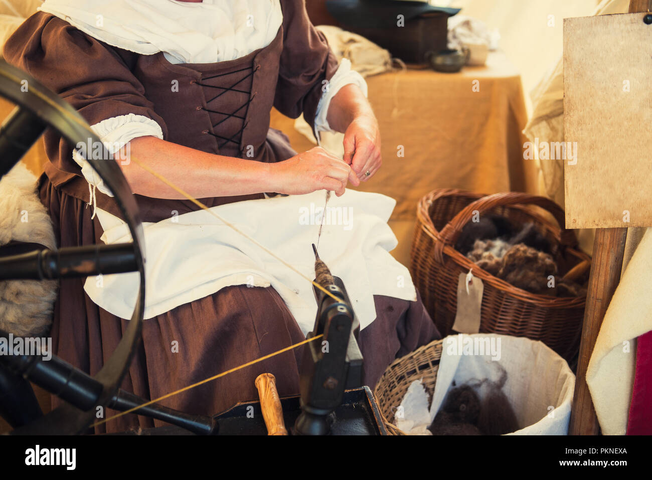 Medieval loom hi-res stock photography and images - Alamy