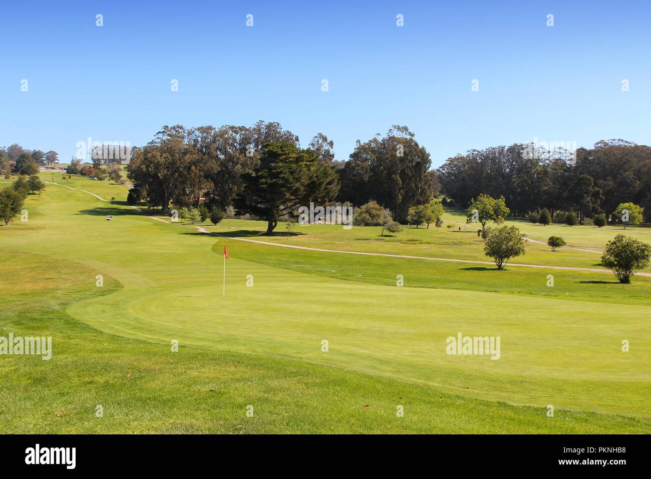 Golf flag generic hi-res stock photography and images - Alamy