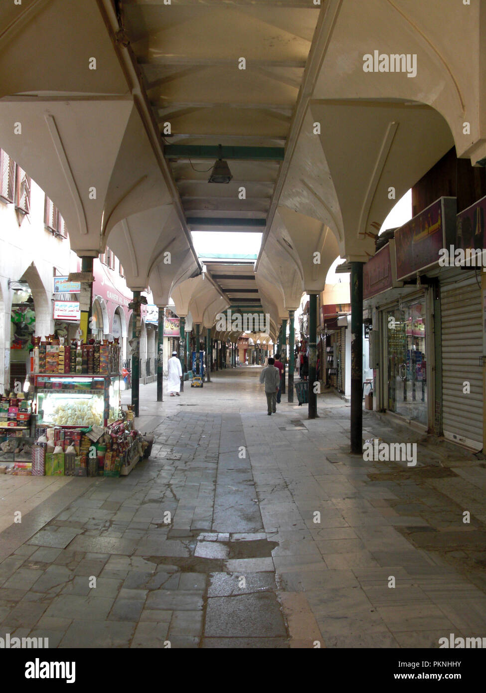 Souk jeddah saudi arabia hi-res stock photography and images - Alamy