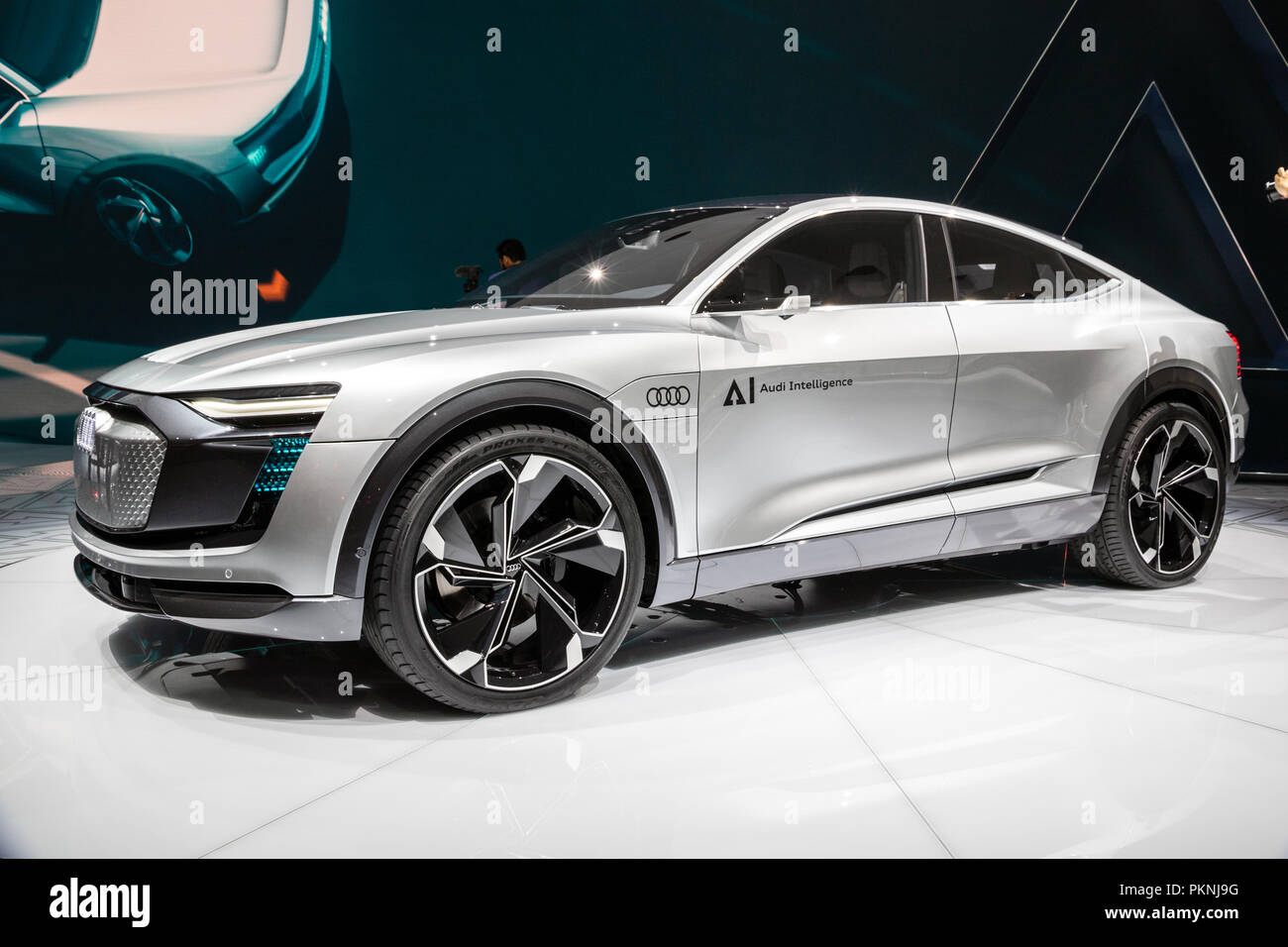 Self driving car hi-res stock photography and images - Alamy