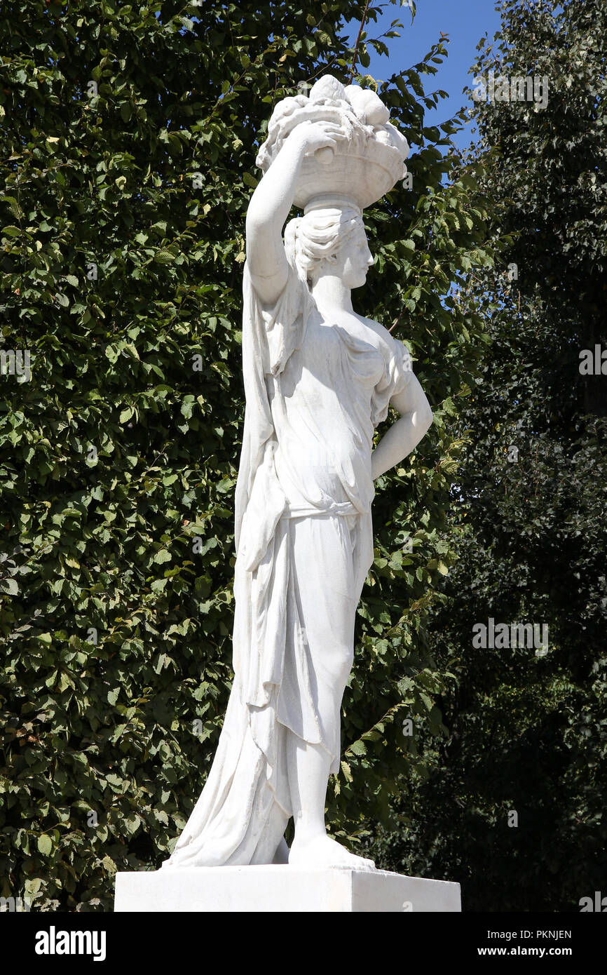 Vienna, Austria - statue of a priestess of Ceres (Roman mythology ...