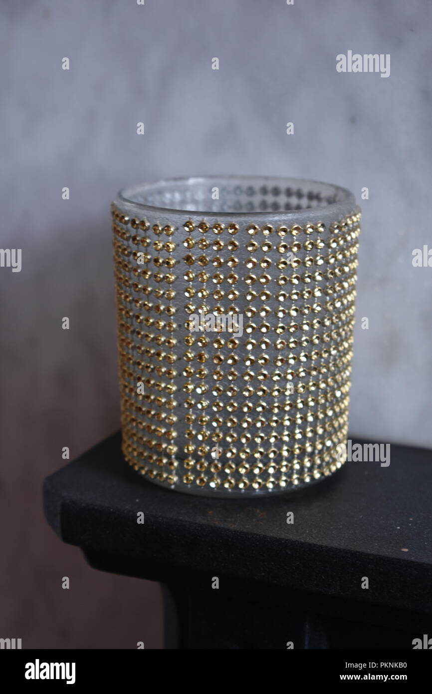 Sparkling objects hi-res stock photography and images - Alamy