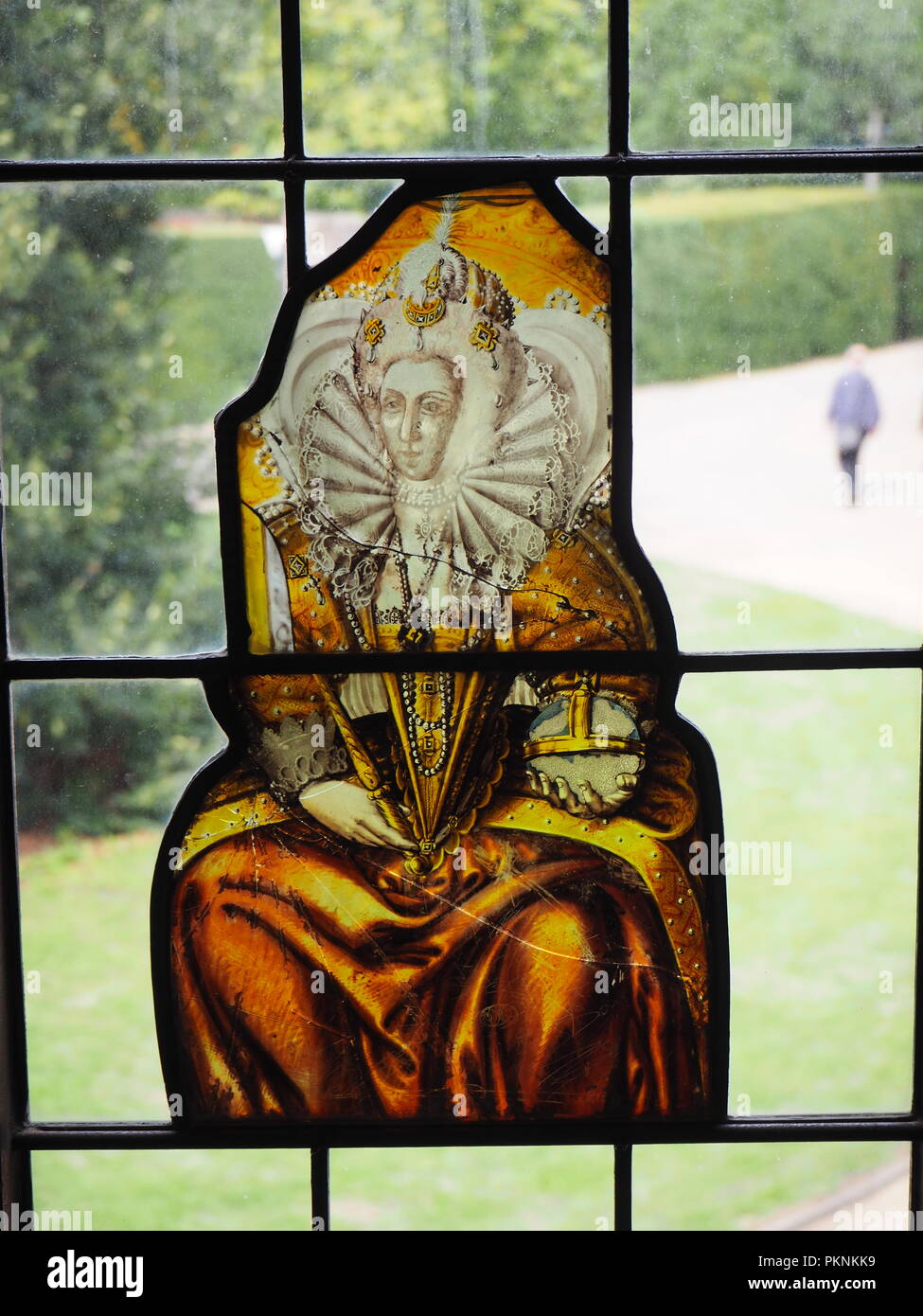 16th Centuary Stain Glass Window of Queen Elizabeth the first of ...