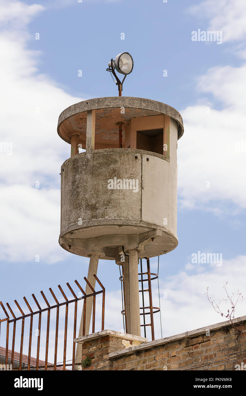 Concrete watchtower hi-res stock photography and images - Alamy