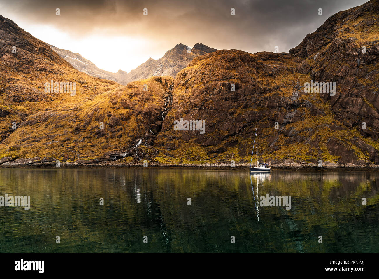 Loch coruisk hi-res stock photography and images - Alamy