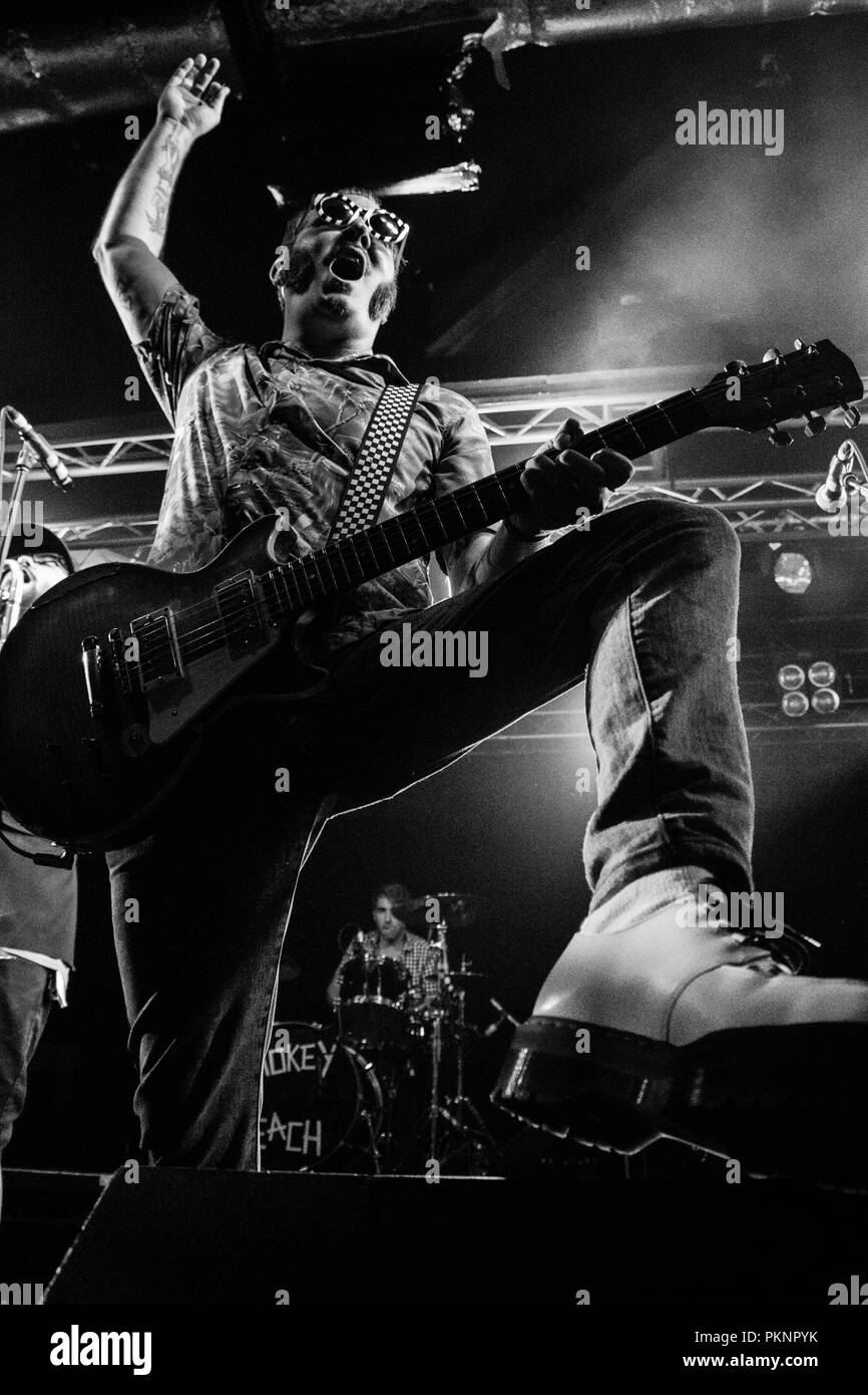 Liverpool music photography Black and White Stock Photos & Images - Alamy