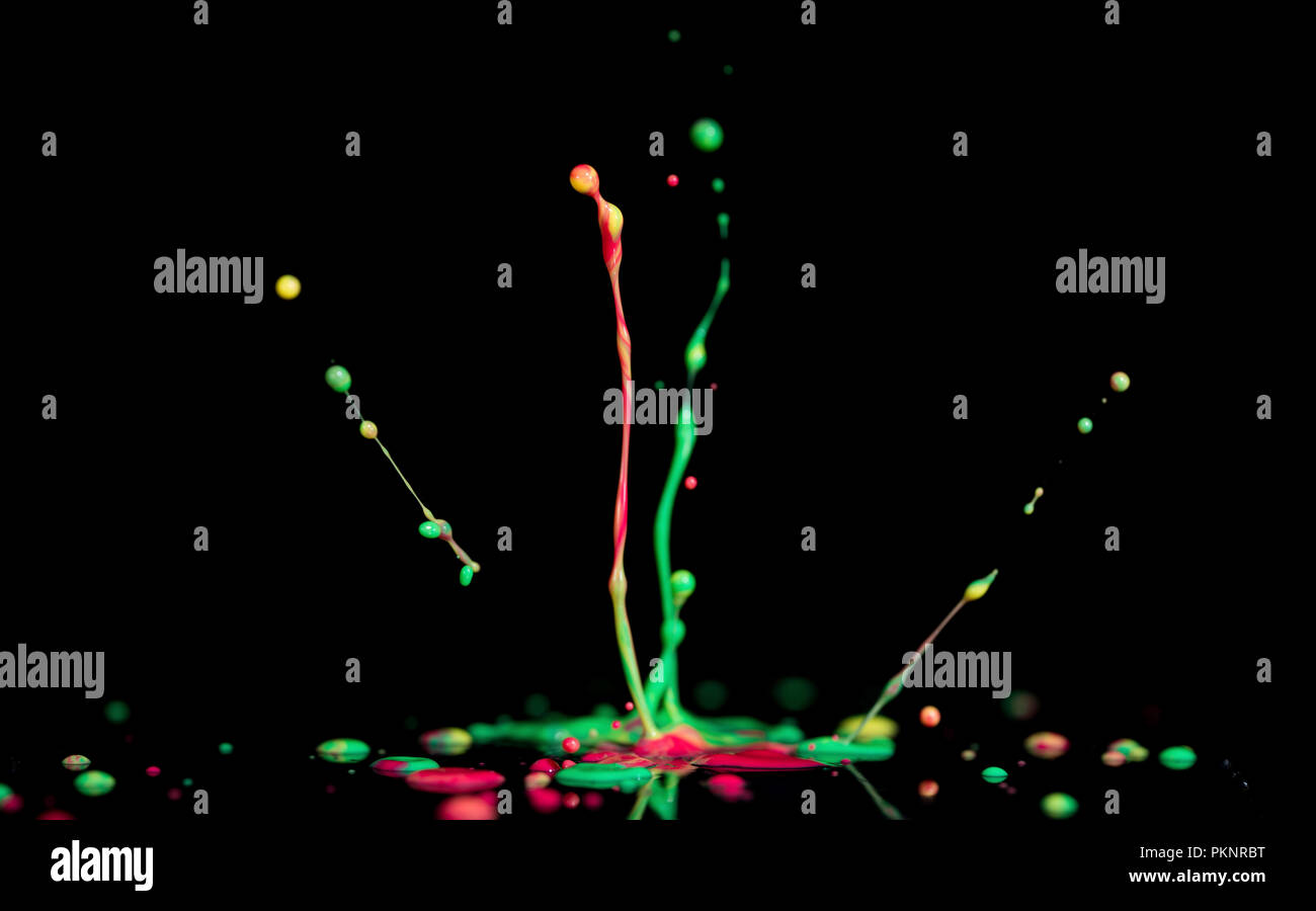 Splattering paint hi-res stock photography and images - Alamy
