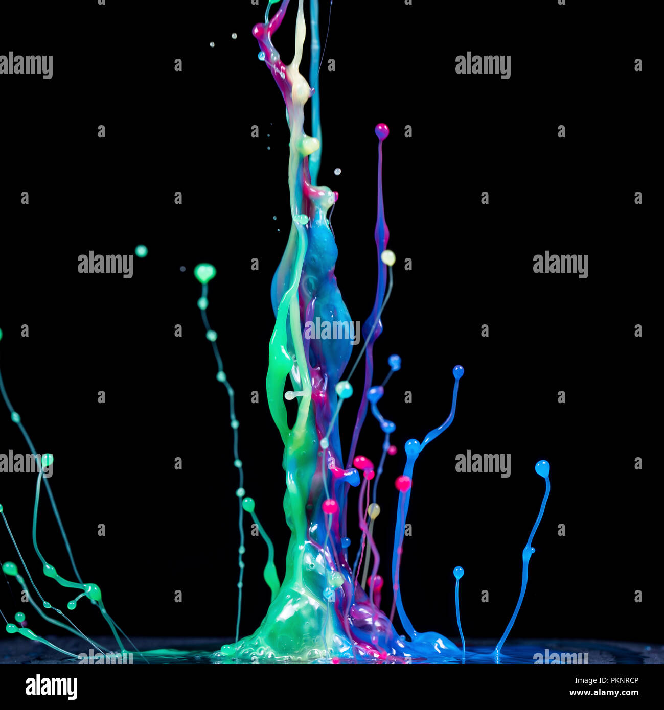 Green colour splashing hi-res stock photography and images - Alamy