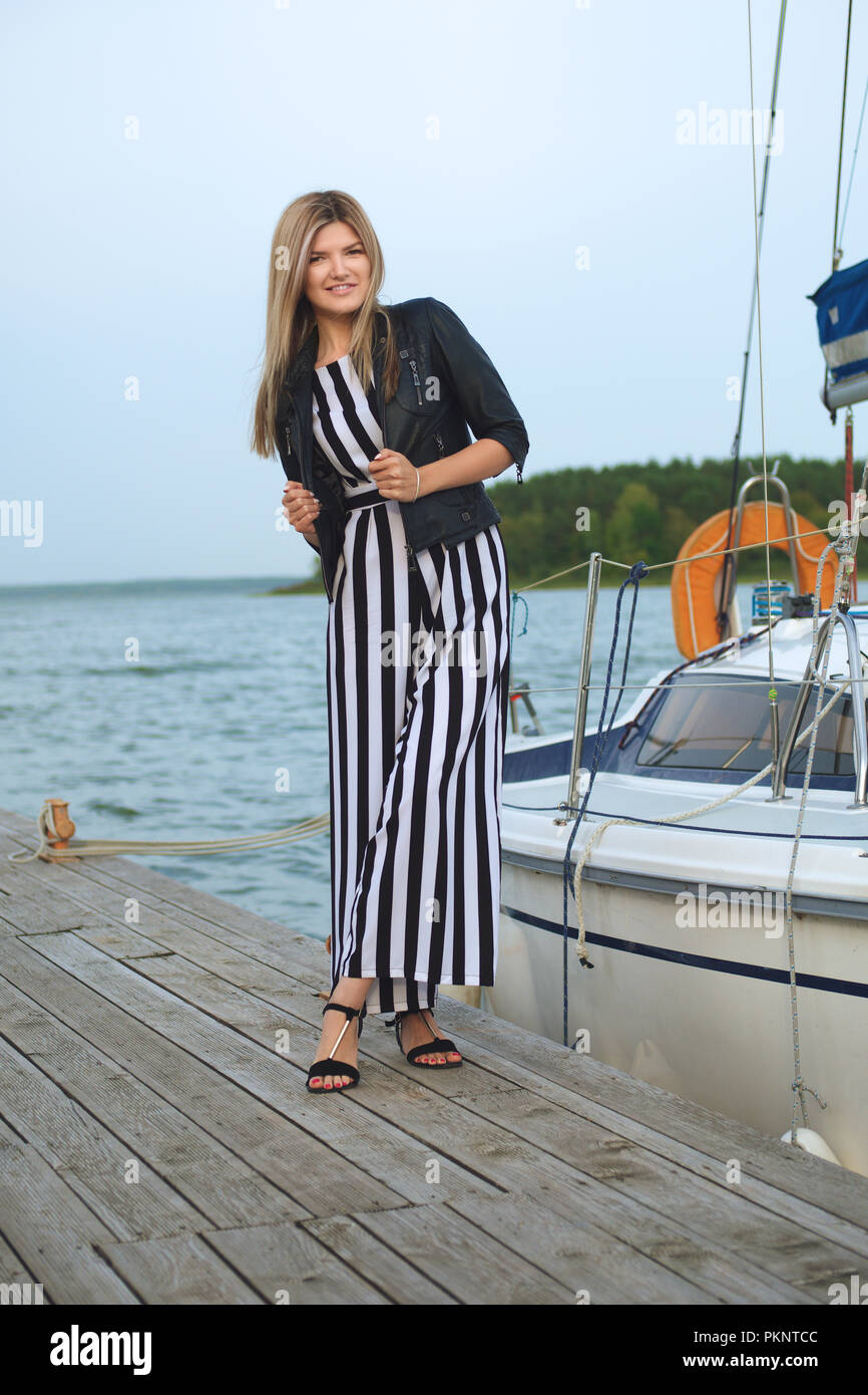 Wind wave model hi-res stock photography and images - Alamy