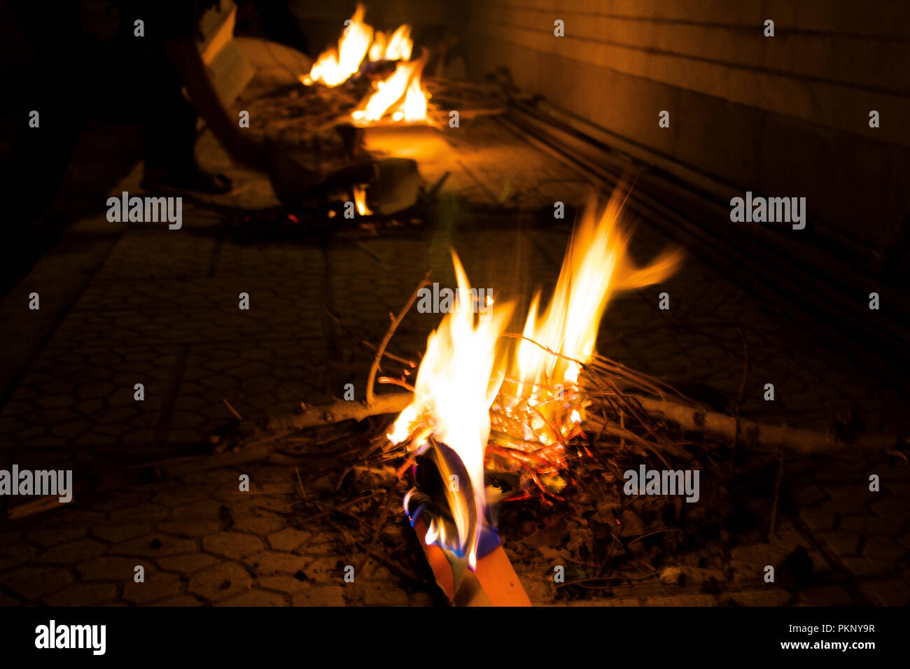 this is yellow orange fire burning paper Stock Photo - Alamy