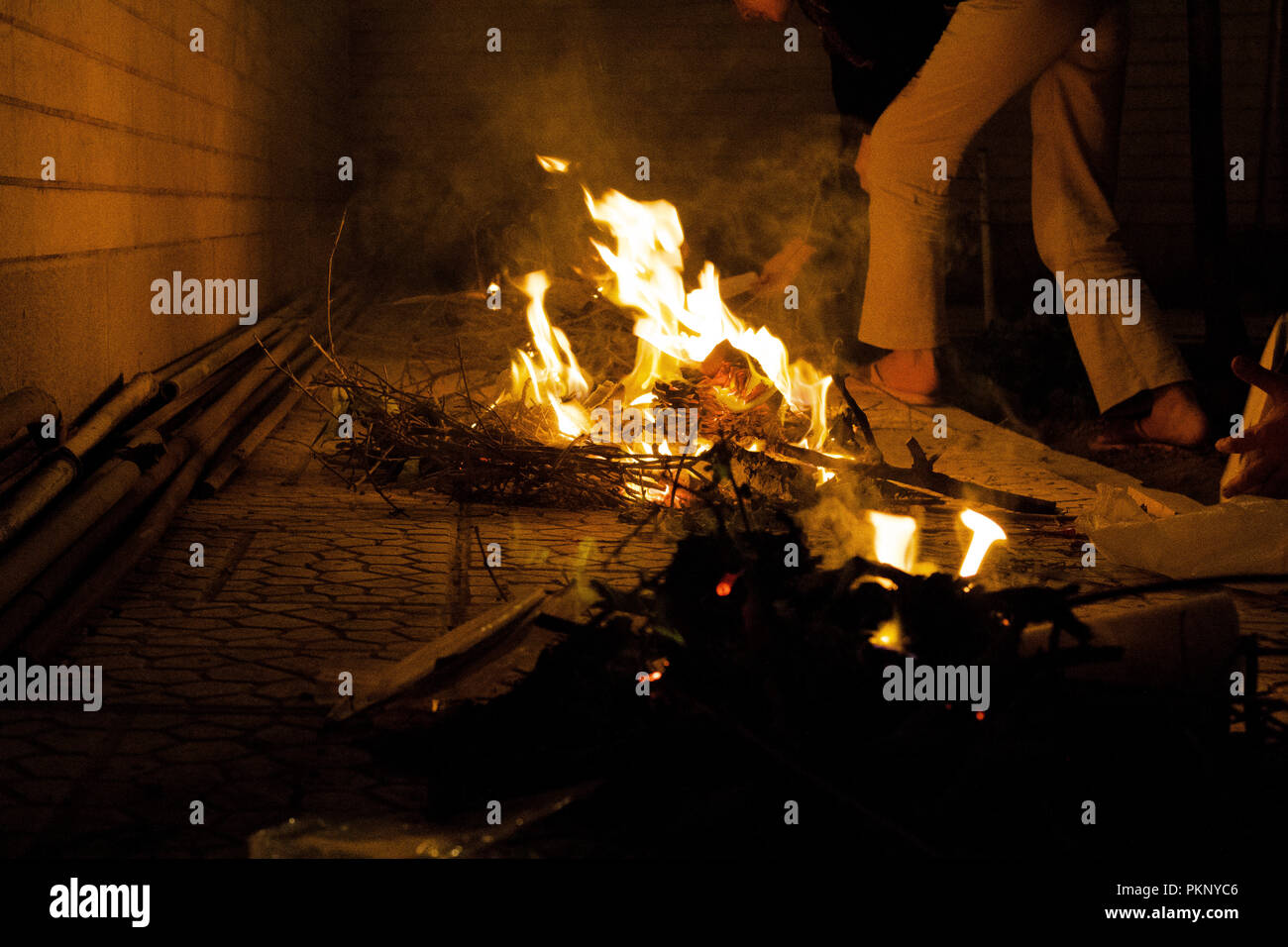 Chaharshanbesoori hi-res stock photography and images - Alamy