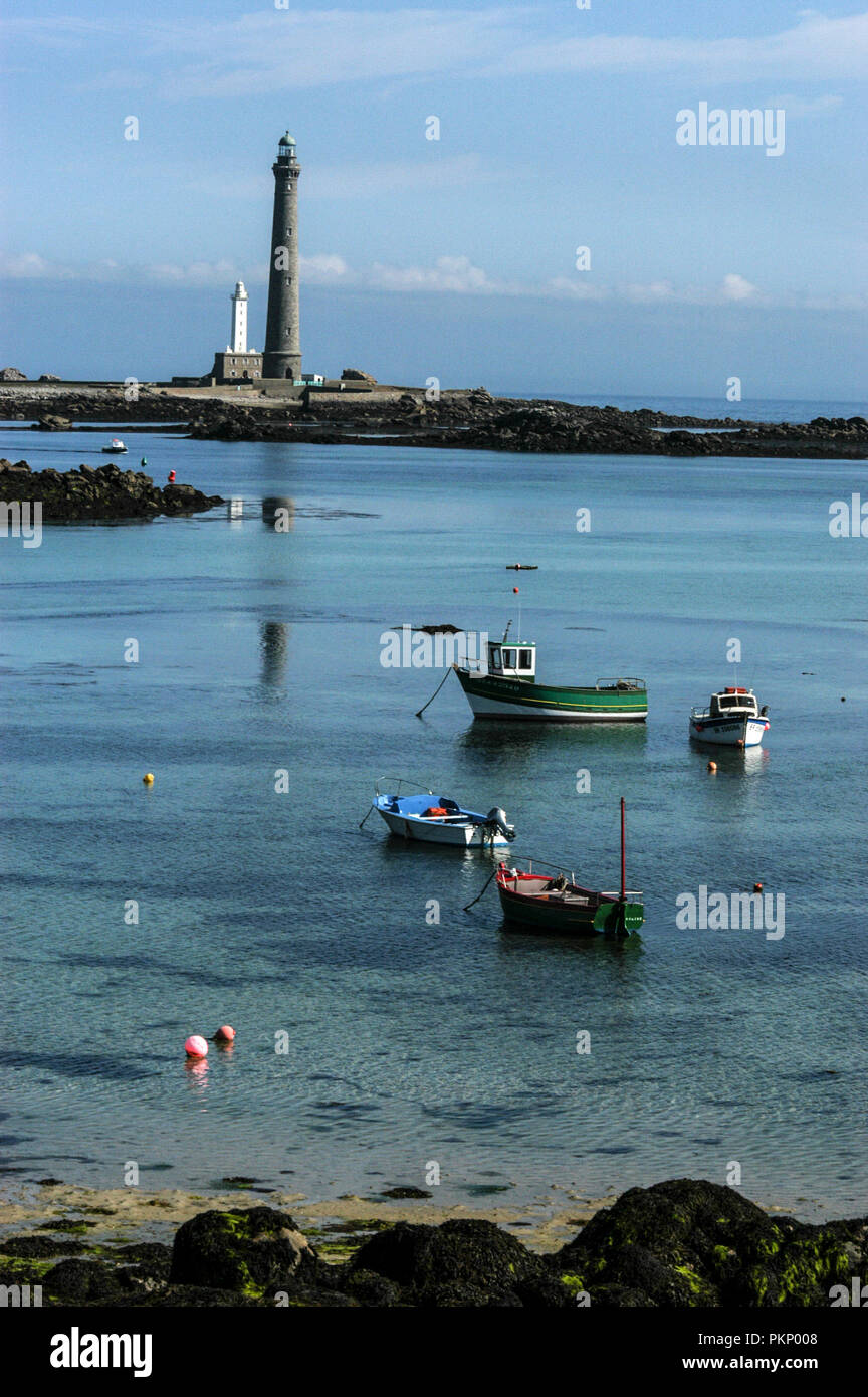 The 1897 constructed Ile Vierge ( Virgin island) lighthouse off the ...