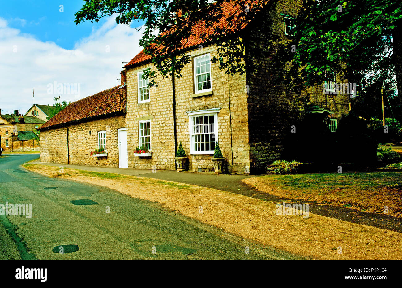 Cottage Hovingham, North Yorkshire, England Stock Photo - Alamy