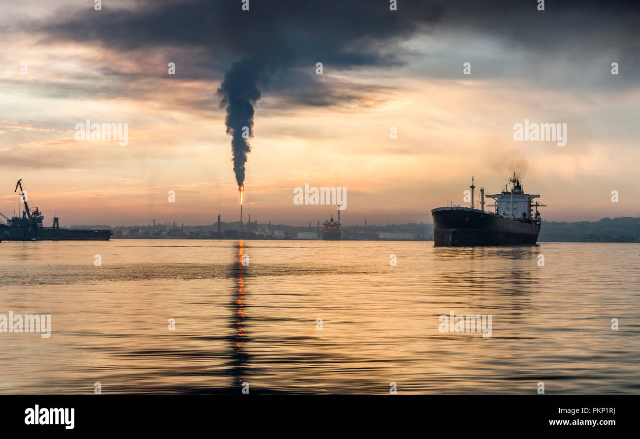 Cuba petroleo union hi-res stock photography and images - Alamy