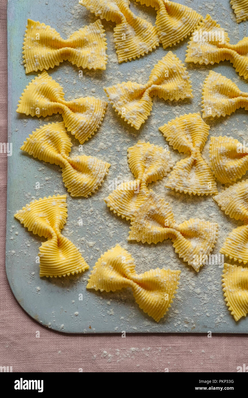 Farfalle pasta hi-res stock photography and images - Alamy