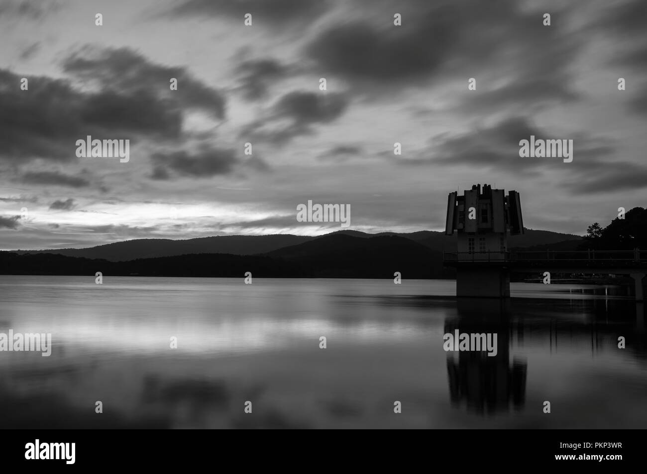 Water ocean lake Black and White Stock Photos & Images - Alamy