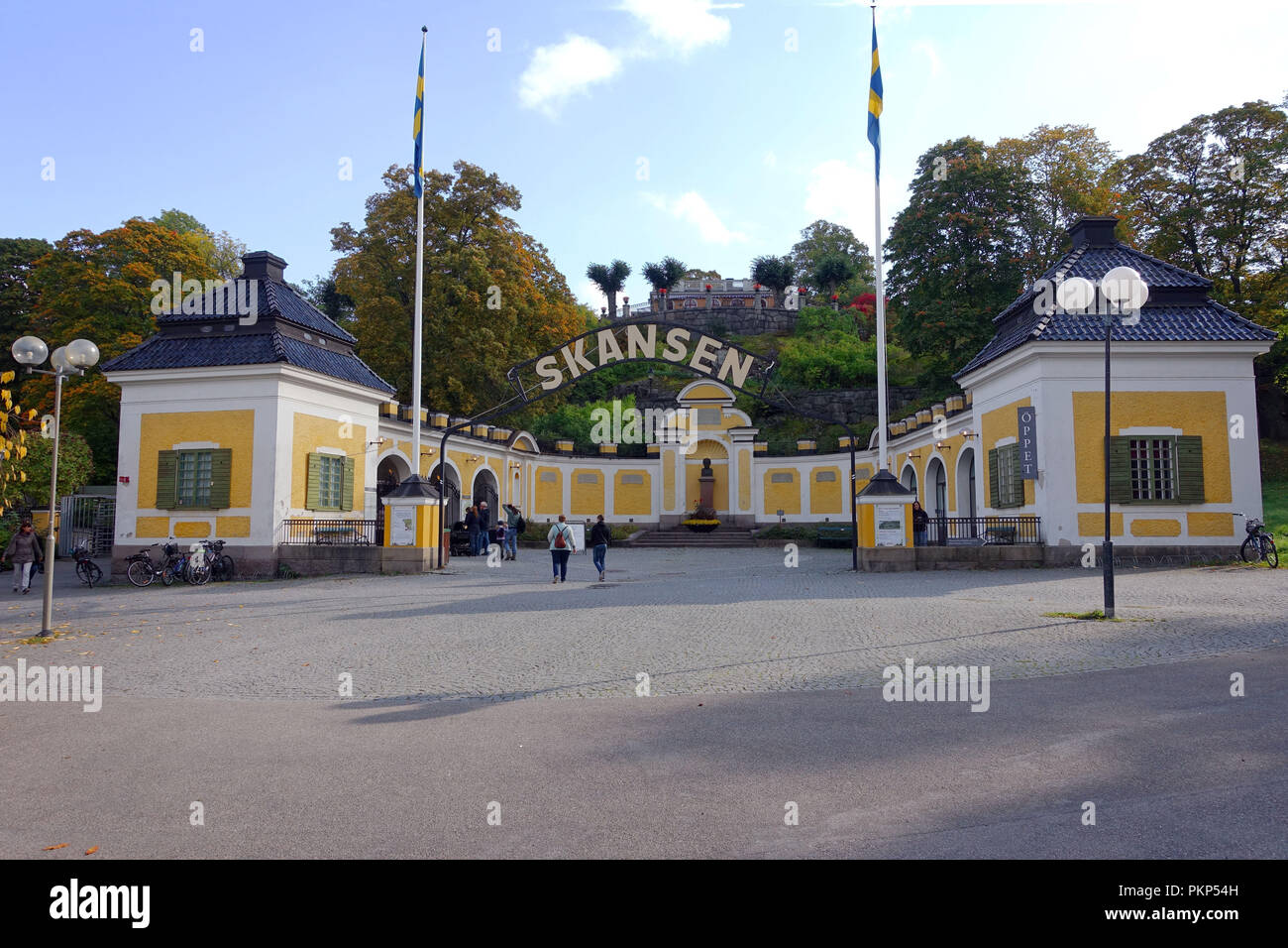 Zoo entrance farm hi-res stock photography and images - Alamy