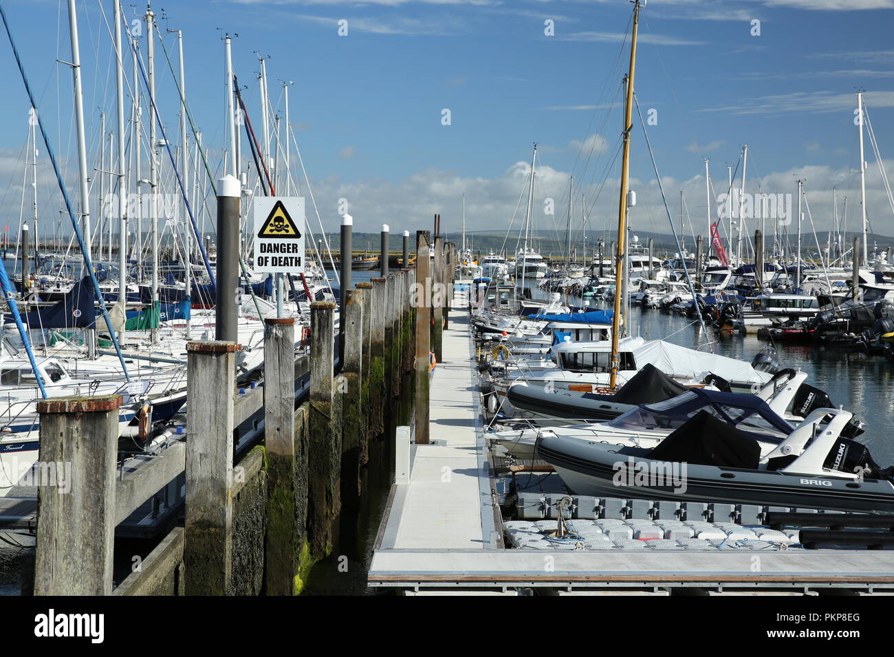Lymington harbour lymington estuary hampshire hi-res stock photography ...