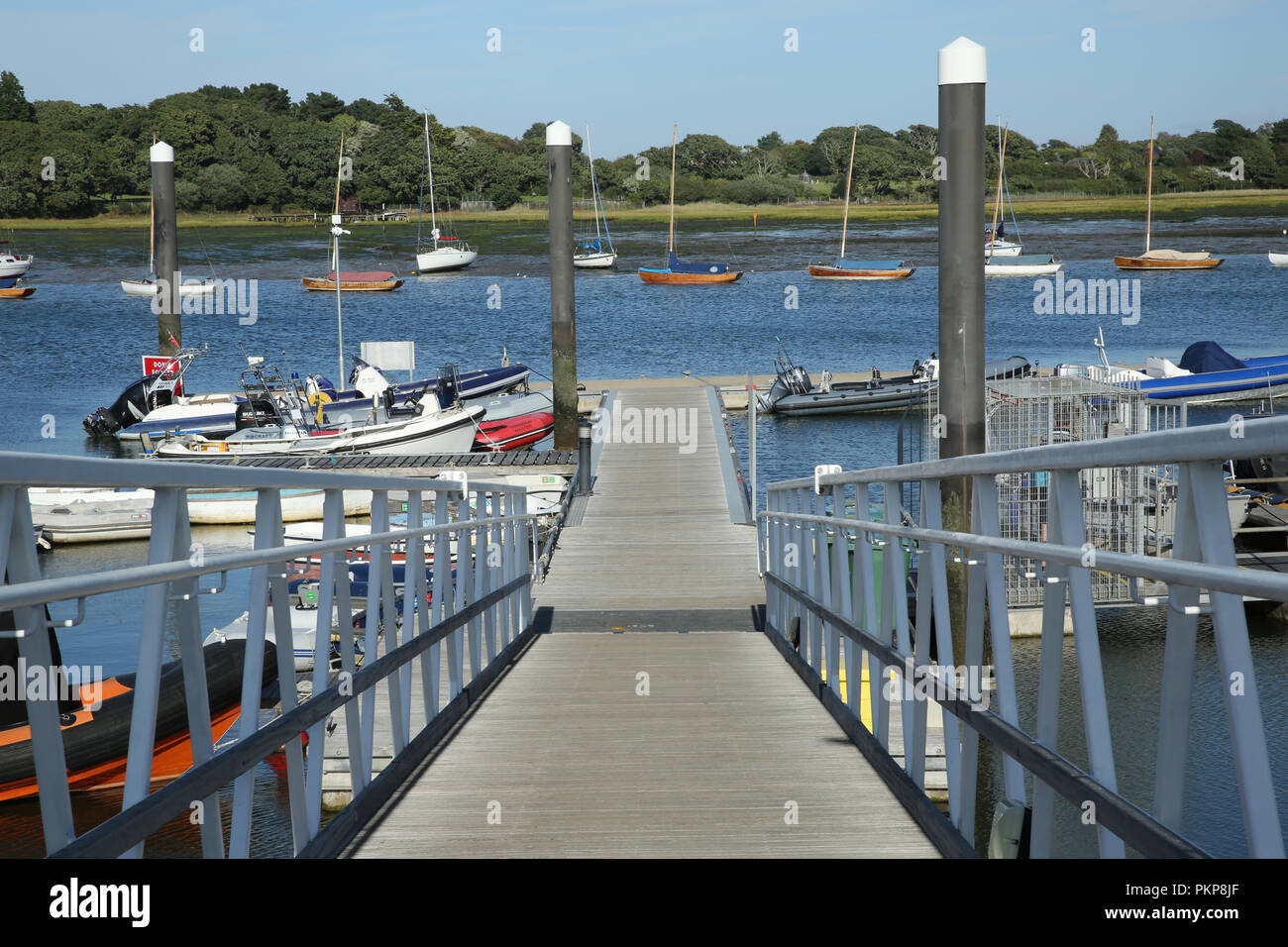 New forest lymington harbour hi-res stock photography and images - Alamy