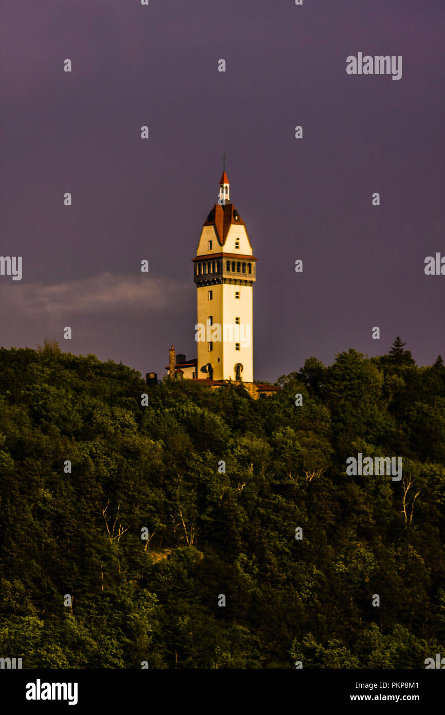 Heublein Tower Talcott Mountain State Park Simsbury, Connecticut, USA ...