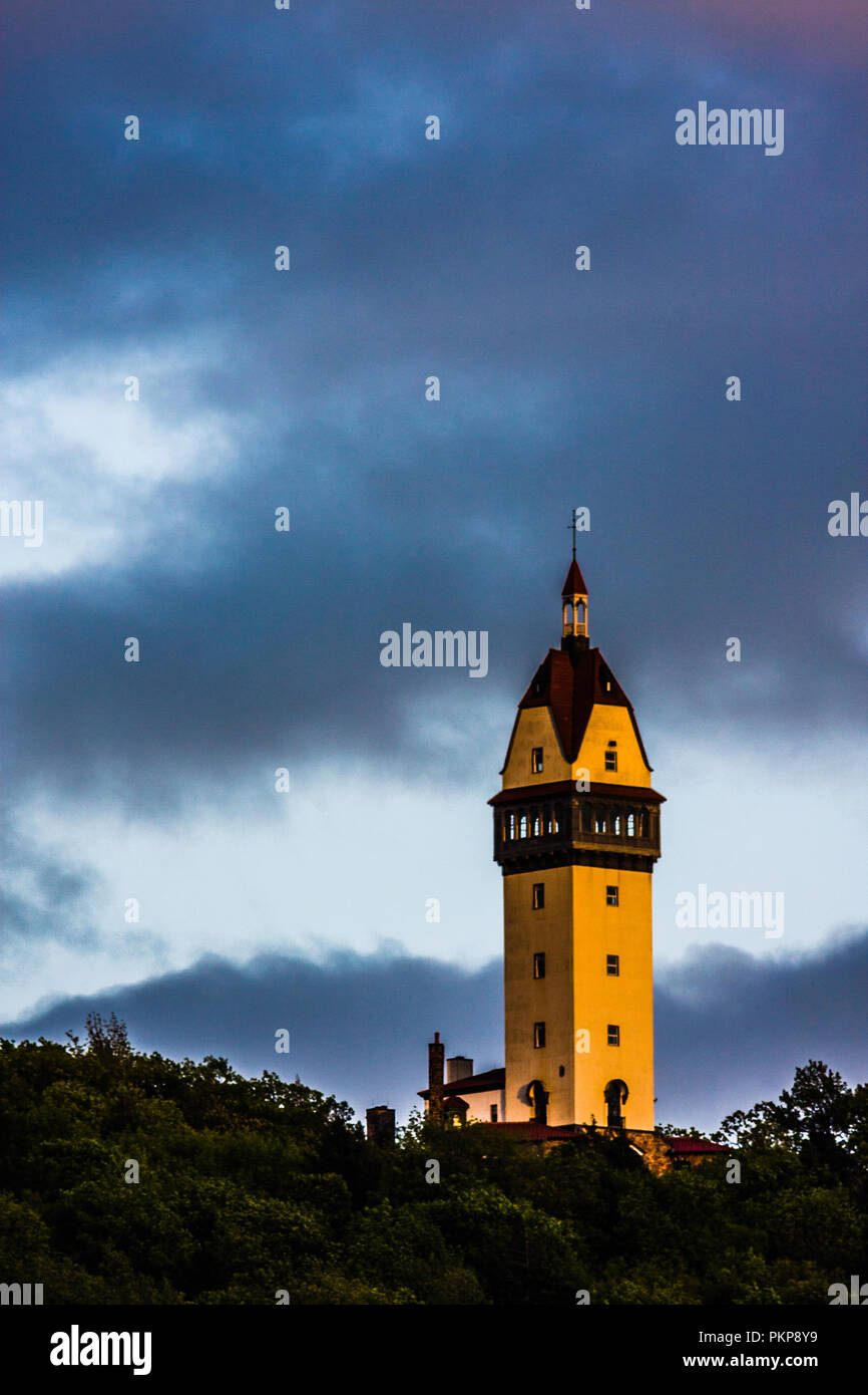 Heublein High Resolution Stock Photography and Images - Alamy