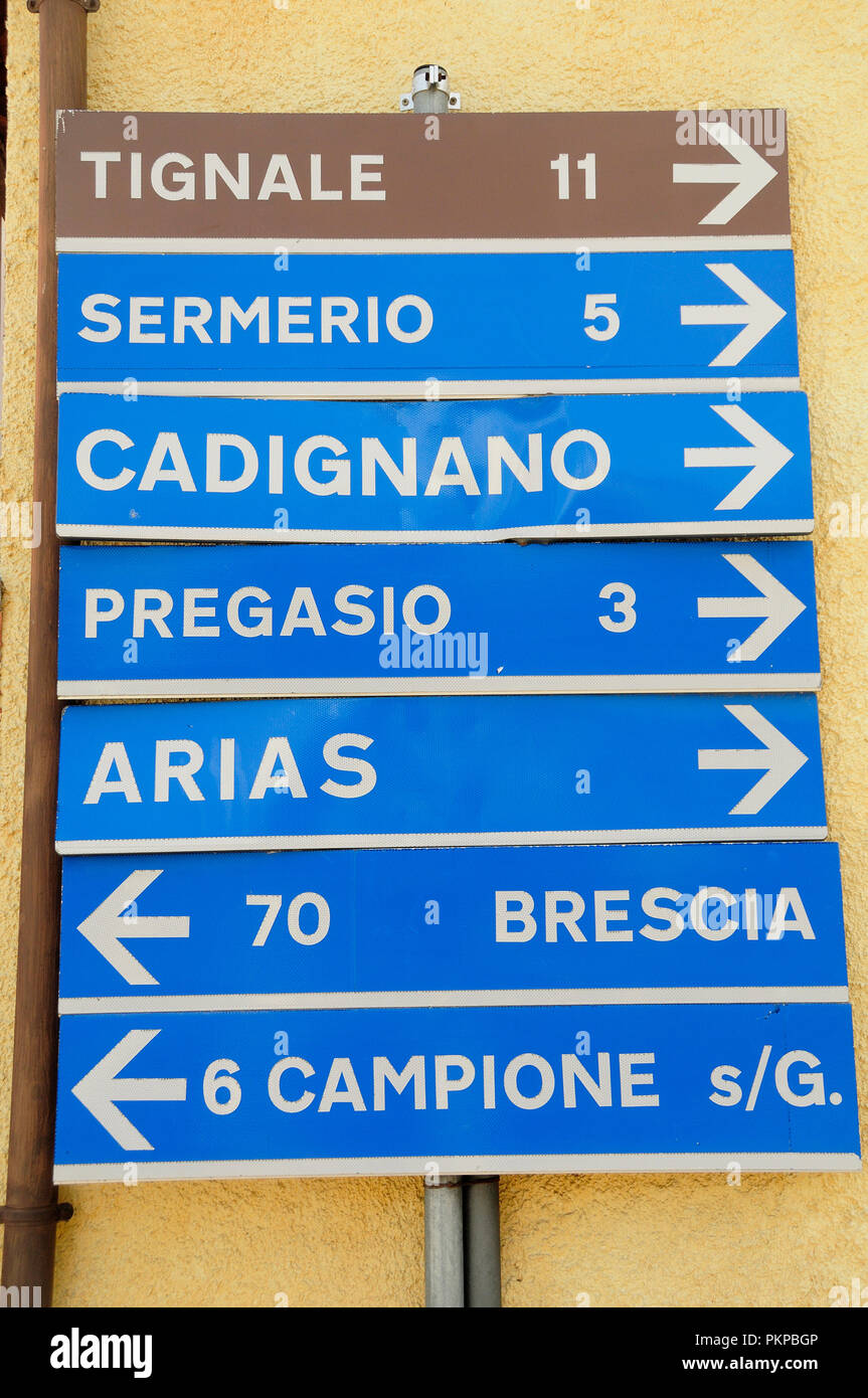 Italy, Lombardy, Lake Garda, road signs Stock Photo - Alamy