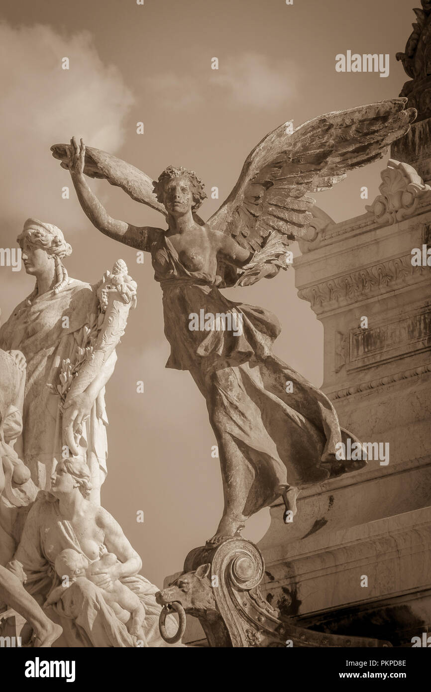 Rome trevi sistine chapel hi-res stock photography and images - Alamy