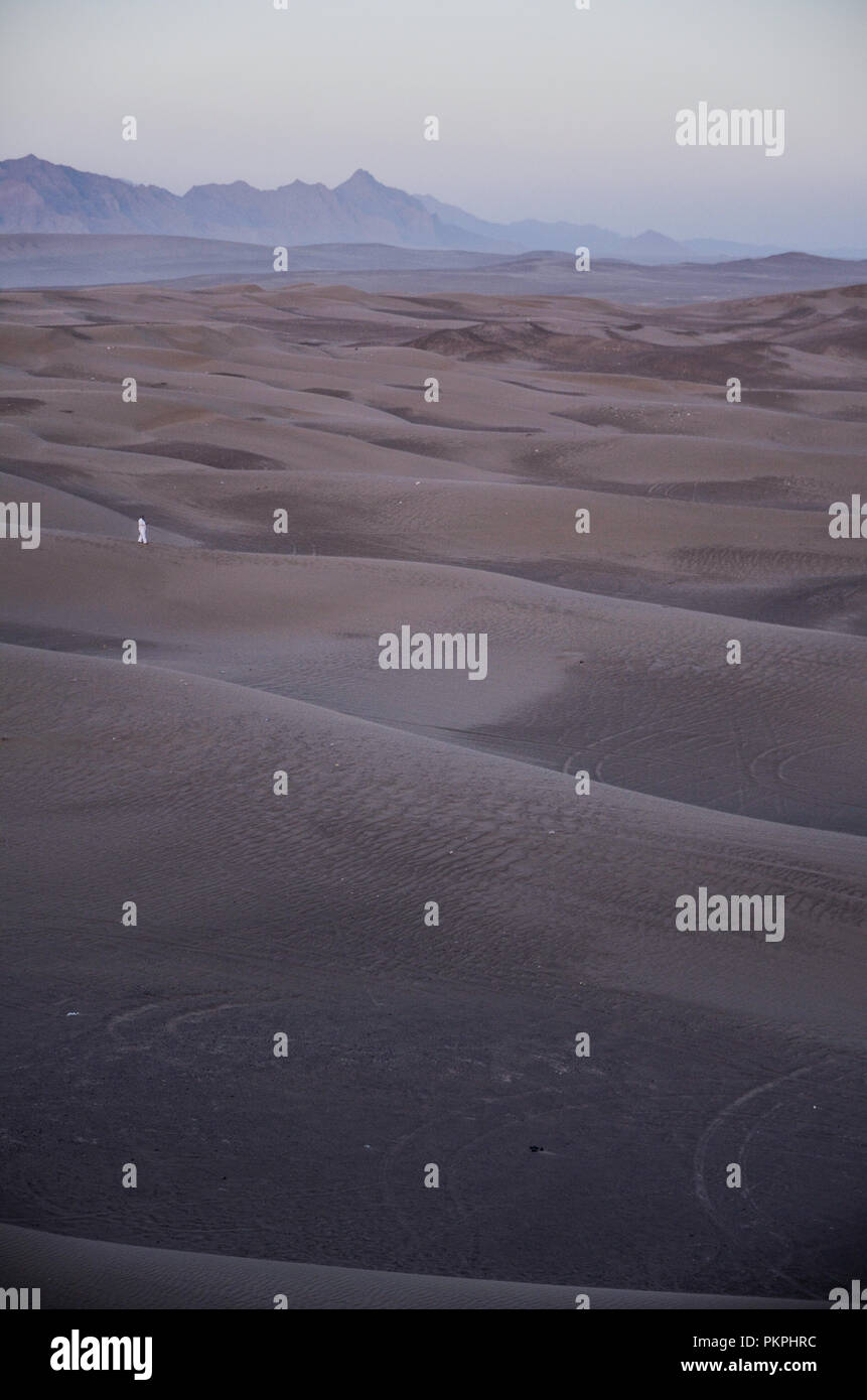 Desert landscape near Yazd, Iran Stock Photo - Alamy