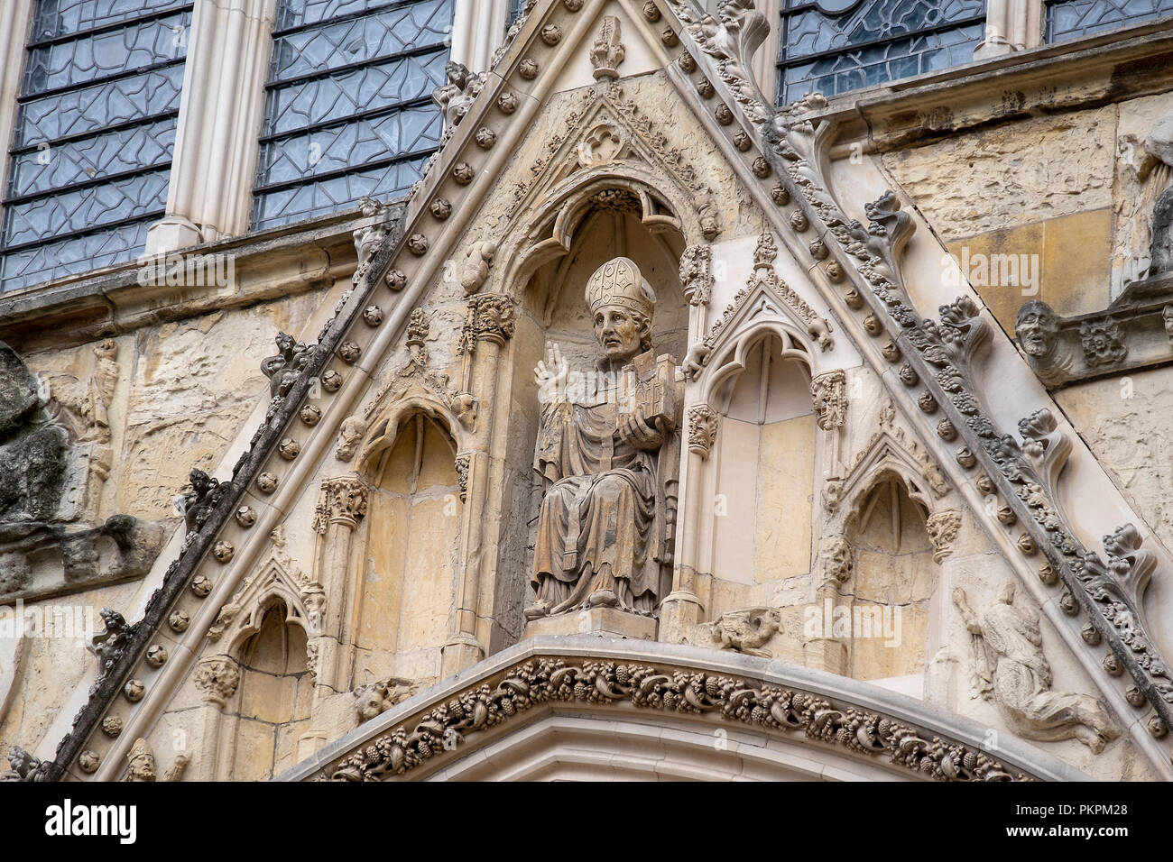 Minster architecture hi-res stock photography and images - Alamy