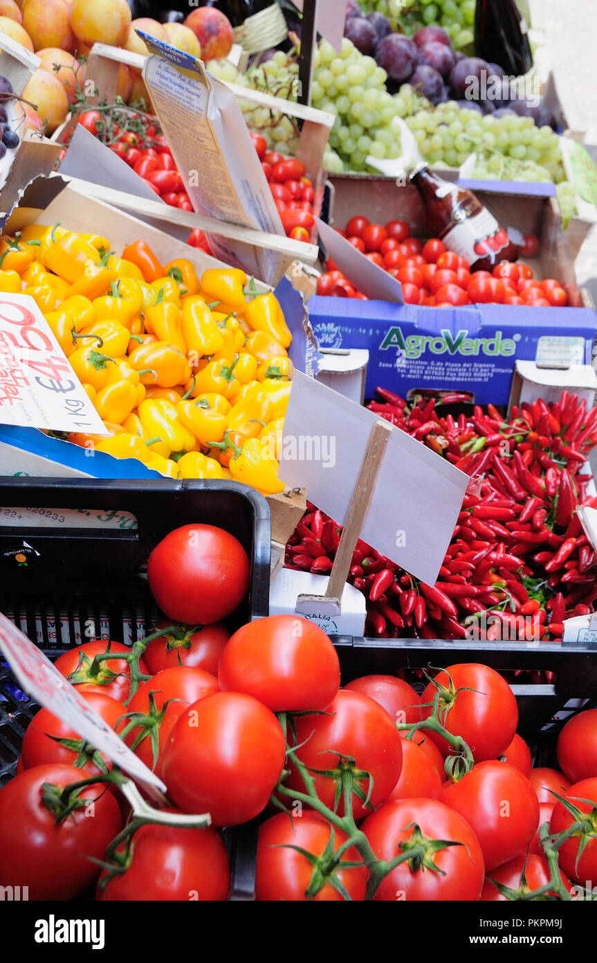 Vegetable market at lake garda hi-res stock photography and images - Alamy