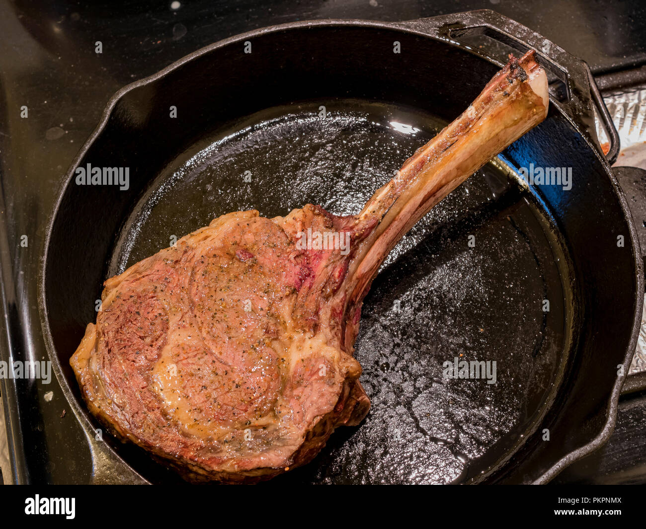 Big frying pan hi-res stock photography and images - Alamy
