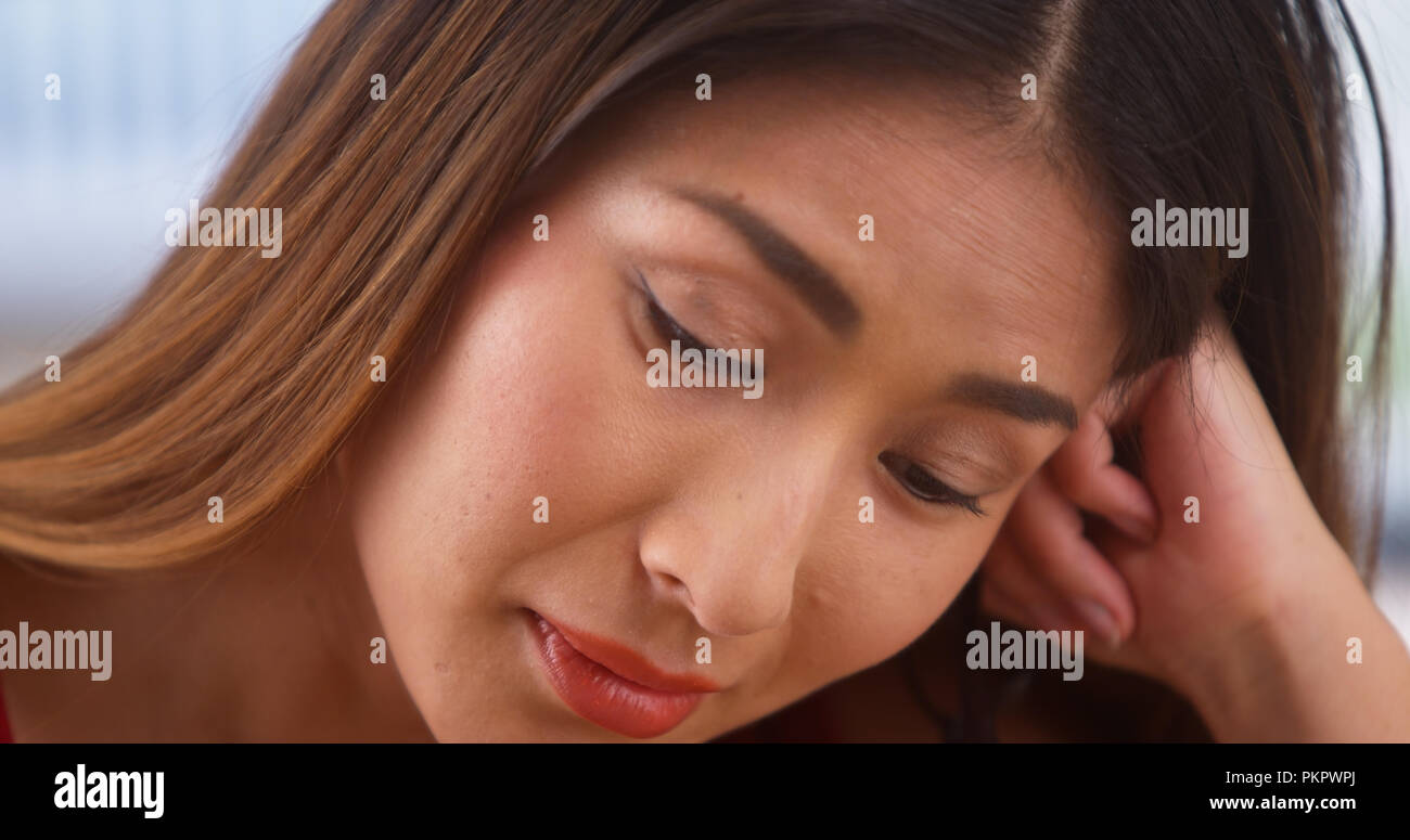 Grieving chinese hi-res stock photography and images - Alamy