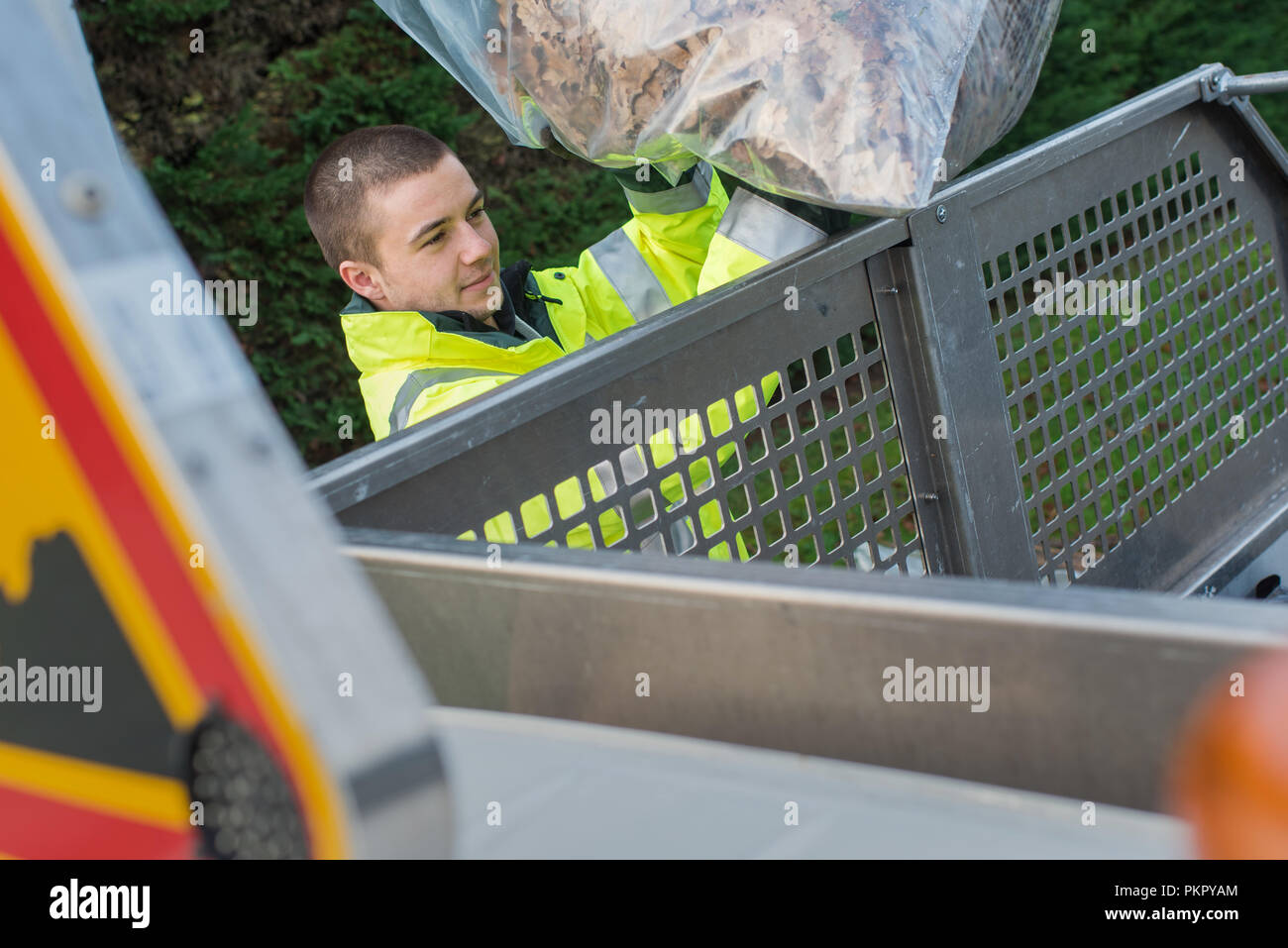 Bin lorry driver hi-res stock photography and images - Alamy