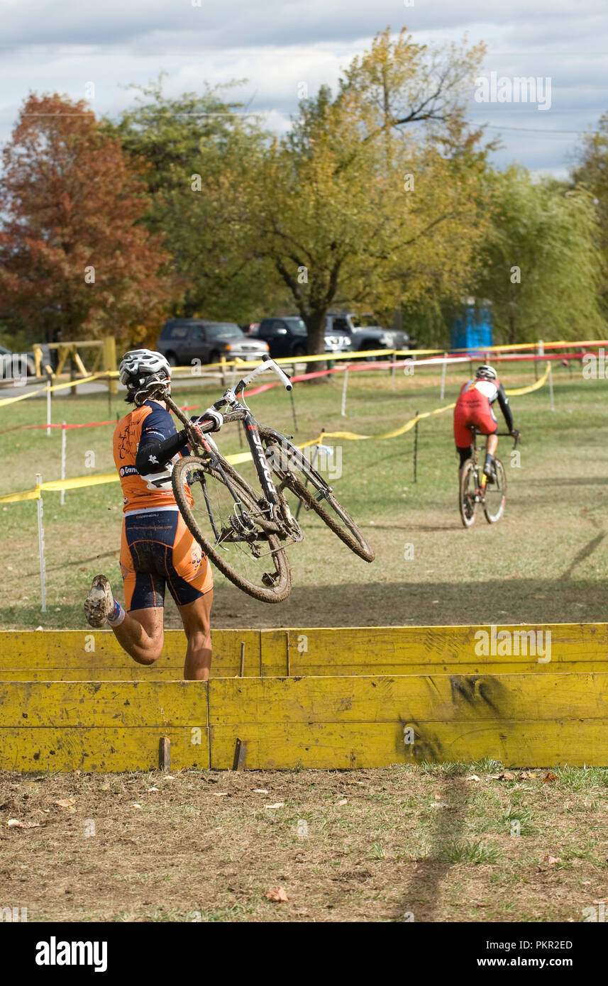 Winchester Apple Harvest Cross cyclo-cross race at Jim Barnett Park in ...