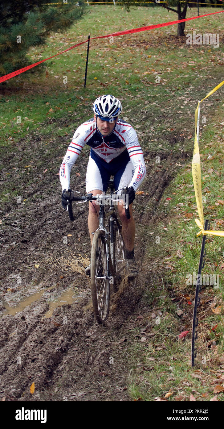 Winchester Apple Harvest Cross cyclo-cross race at Jim Barnett Park in ...