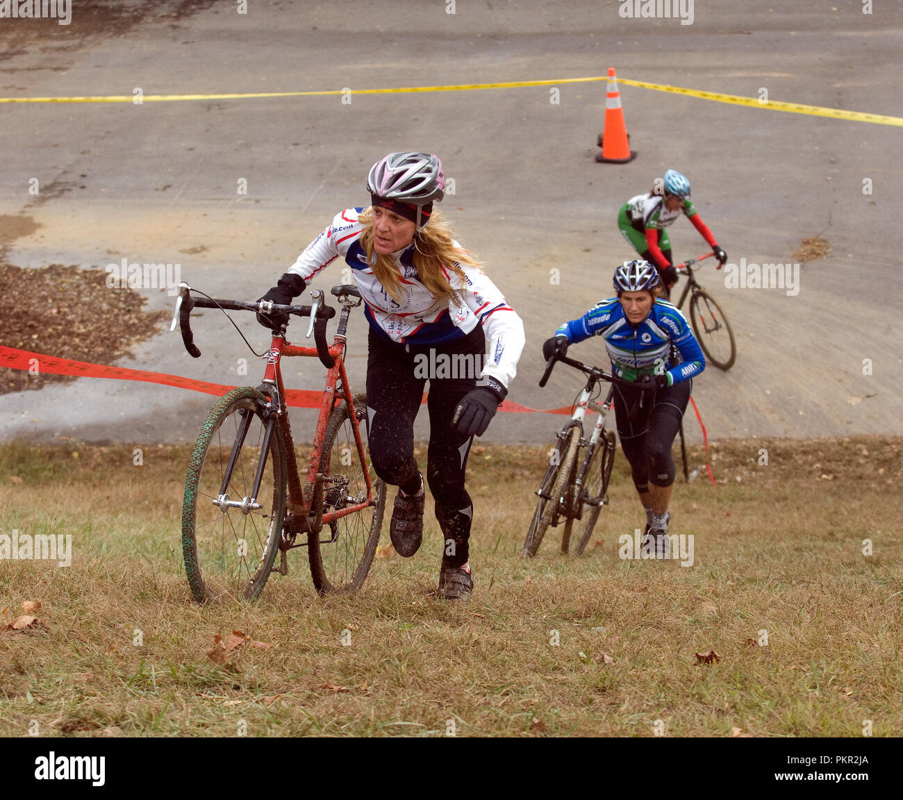 Winchester Apple Harvest Cross cyclo-cross race at Jim Barnett Park in ...