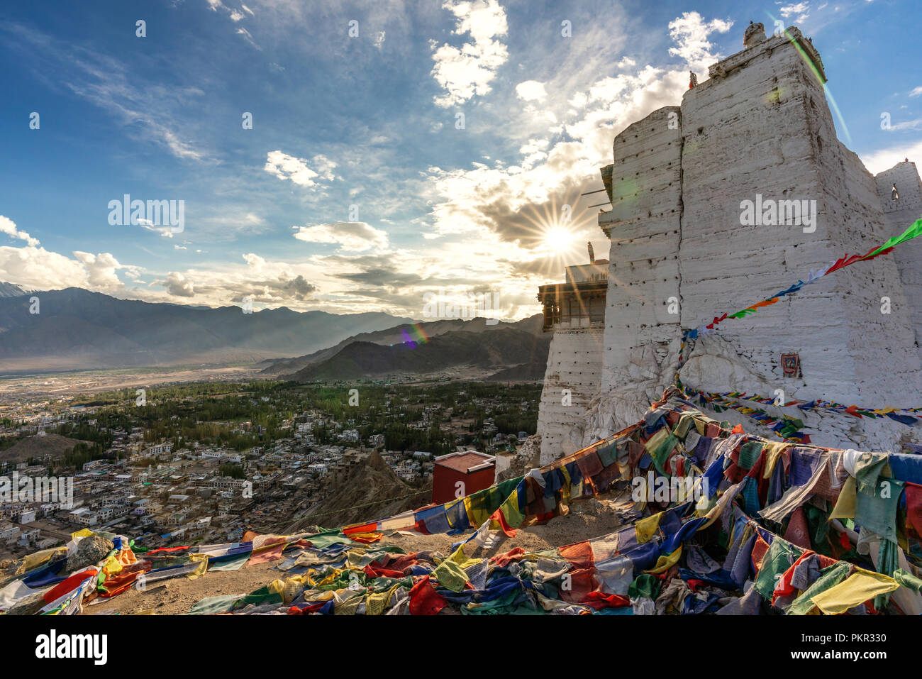 Leh ladakh city hi-res stock photography and images - Alamy