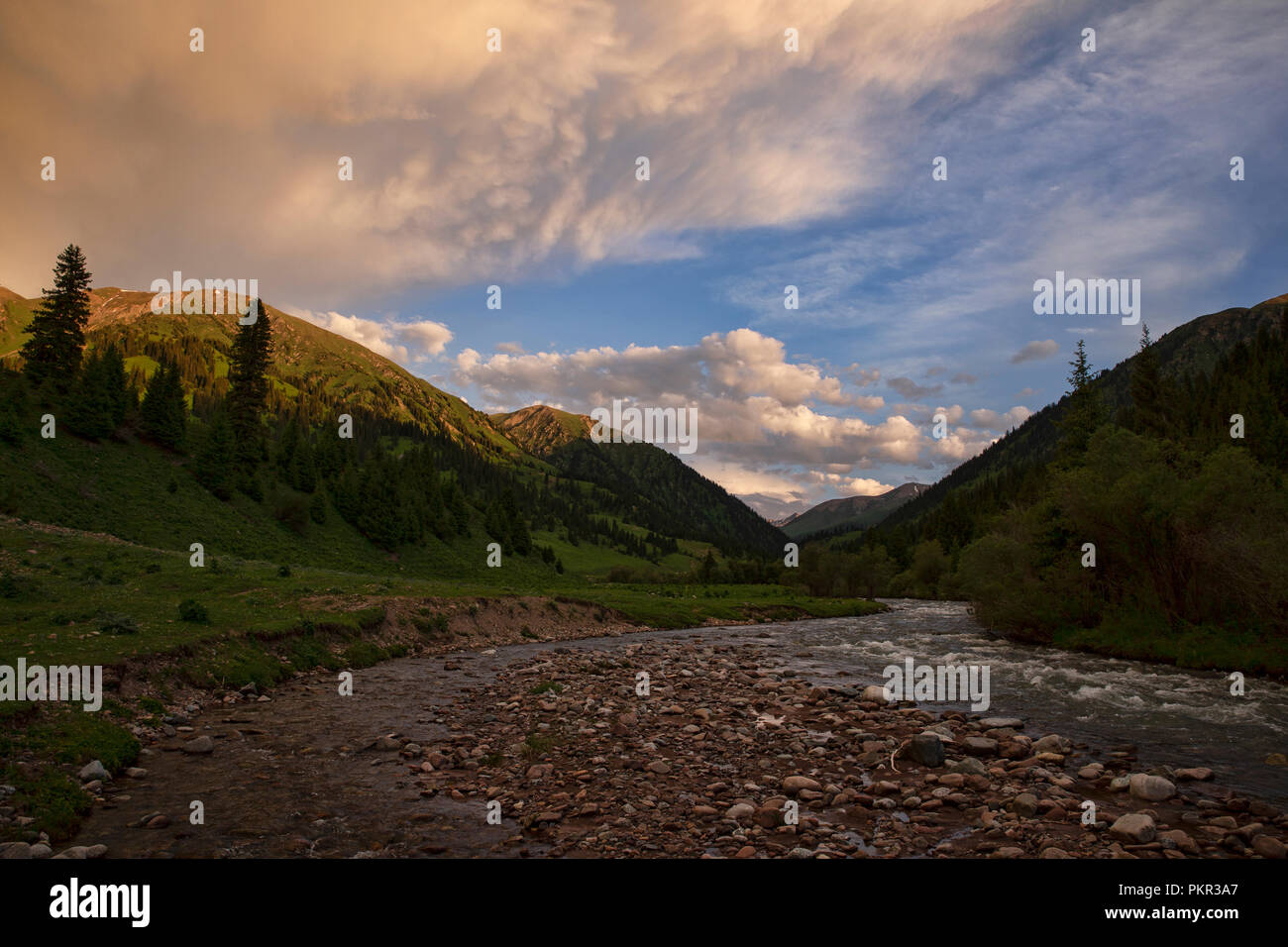 Sunset on Tyup River, Keskenkyia Loop trek, Jyrgalan, Kyrgyzstan Stock ...