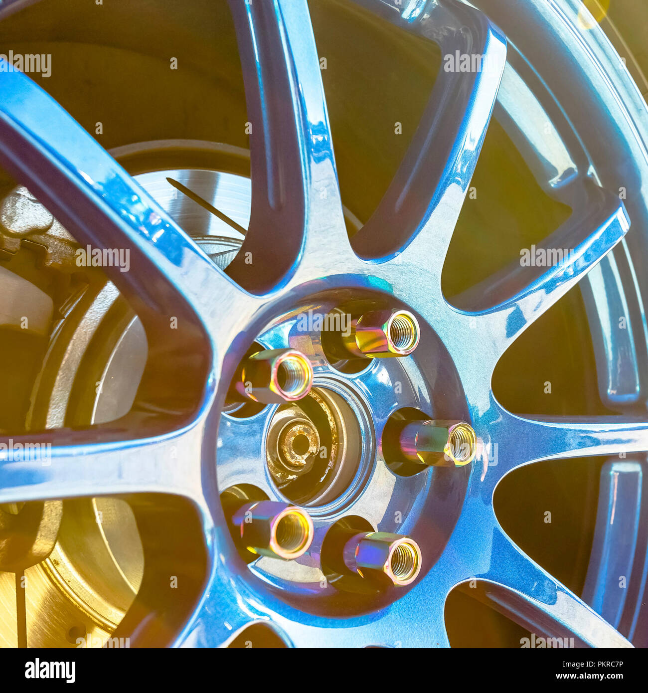 Gold wheel rims hi-res stock photography and images - Alamy