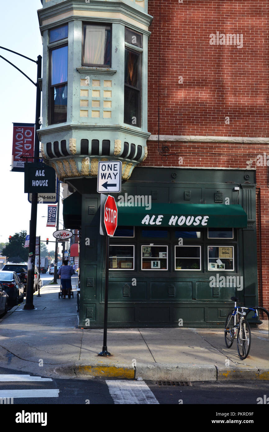 Old town ale house chicago hi-res stock photography and images - Alamy