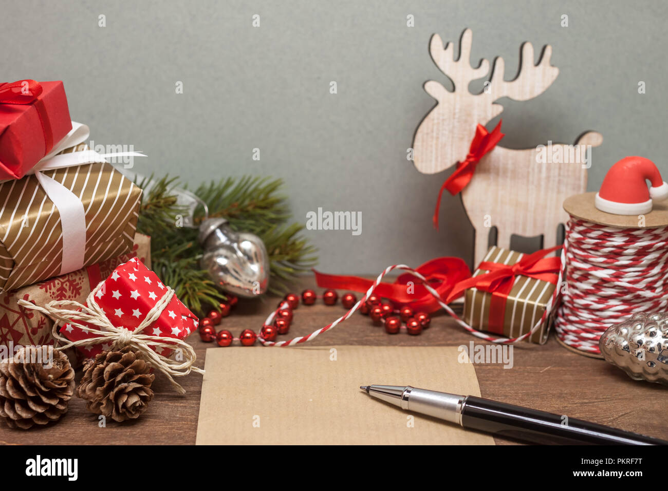List of gifts hi-res stock photography and images - Alamy
